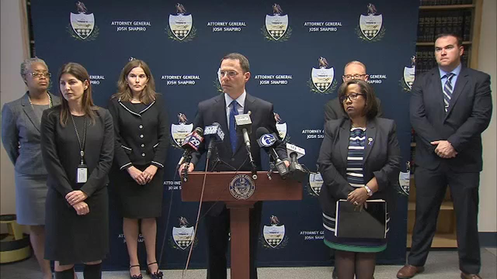 4 Philadelphia election workers charged with fraud, voter intimidation ...