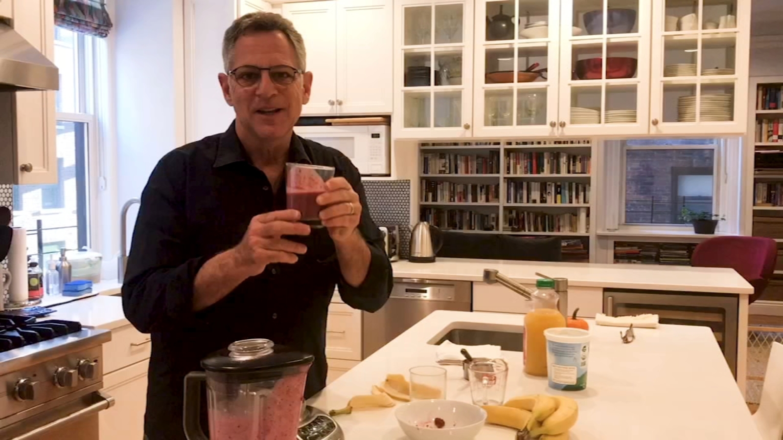 Holiday recipes: Bill Ritter's berry good smoothie - ABC7 New York