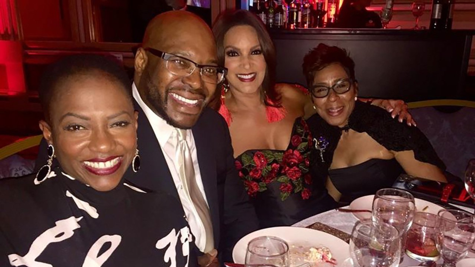 Chicago Urban League holds 56th Annual Golden Fellowship Dinner - ABC7 ...