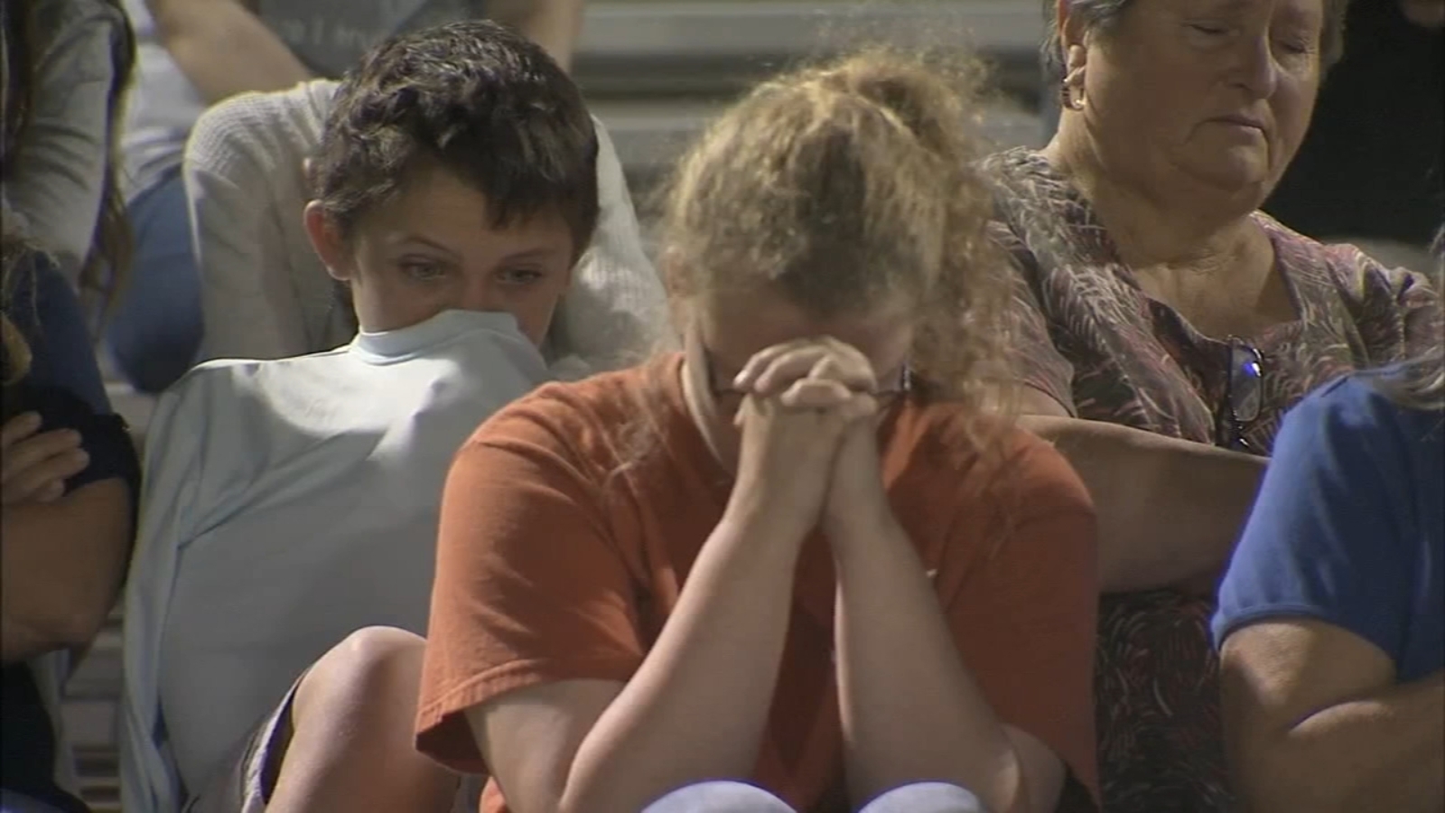 Sharrie Williams reports live from Texas: Hundreds gather for vigil ...