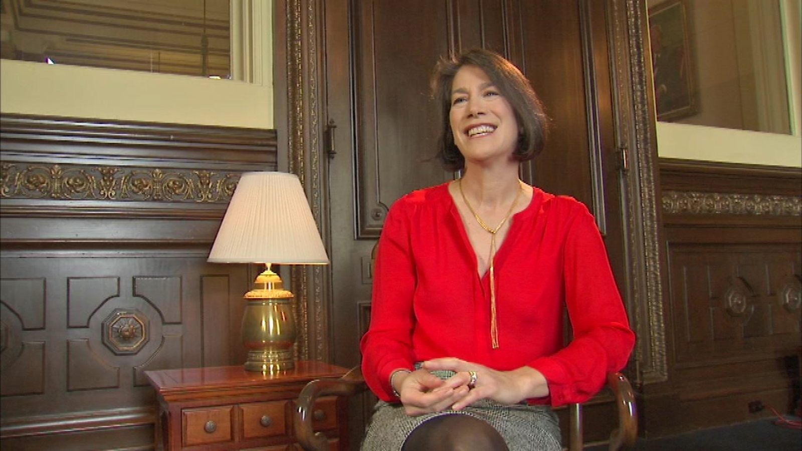 Diana Rauner announces 2017 military holiday card drive - ABC7 Chicago