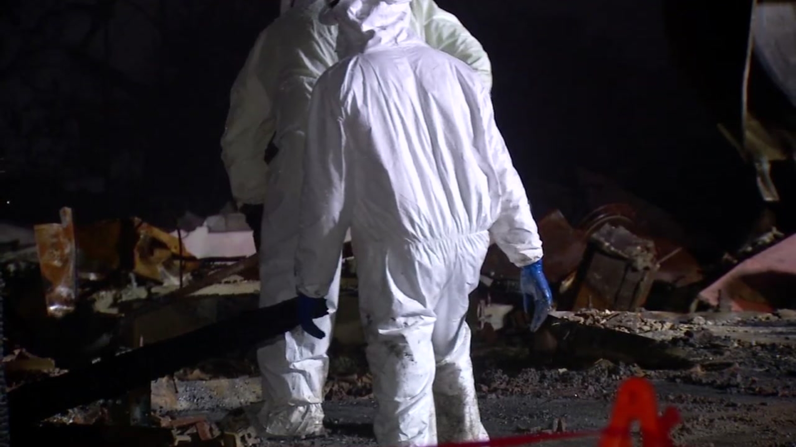 Rain soaks Santa Rosa fire zone, but won't stop clean-up - ABC7 San ...