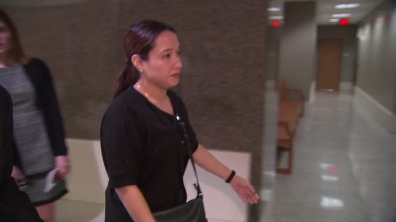 Judge says HPD officer facing charges not a flight risk - ABC13 Houston