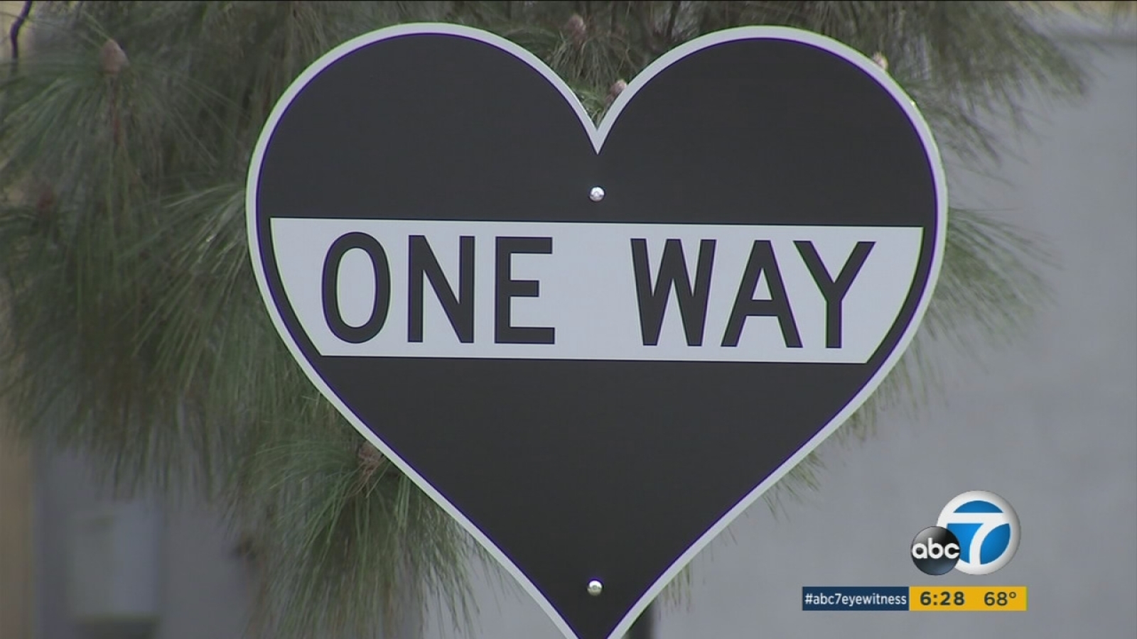 'Positive' street signs are turning heads in Glendale - ABC7 Los Angeles