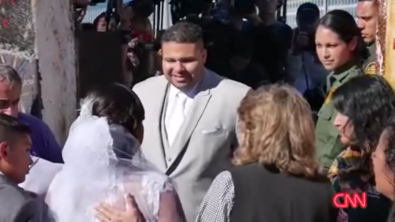 U.S.-Mexico border gates open for couple's 3-minute wedding - ABC7 Los ...