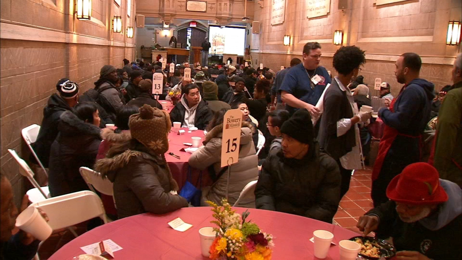 Bowery Mission serves up meals on Thanksgiving plus a 'blessing bag ...