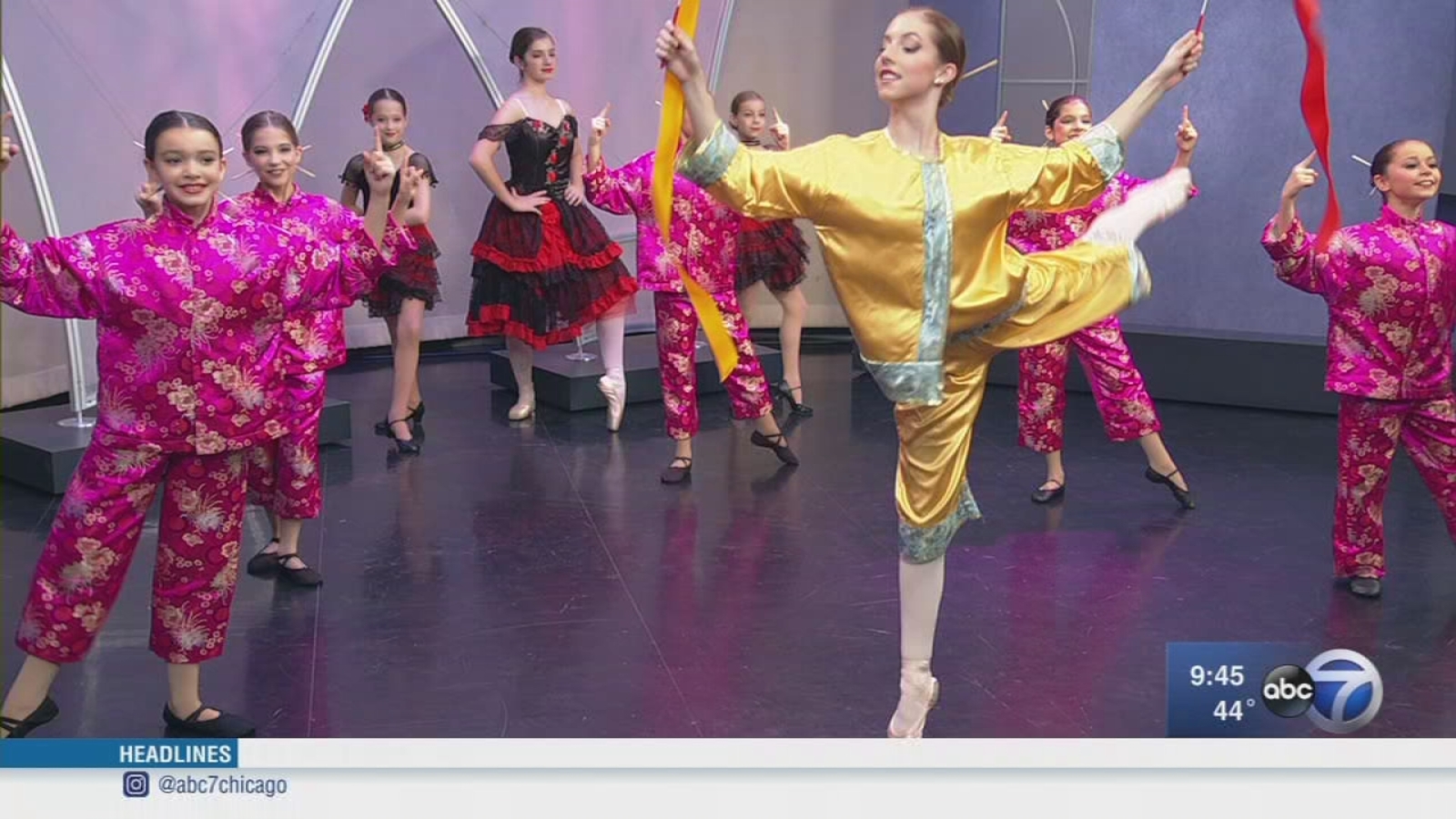 Fox Valley Ballet presents 'The Nutcracker' - ABC7 Chicago