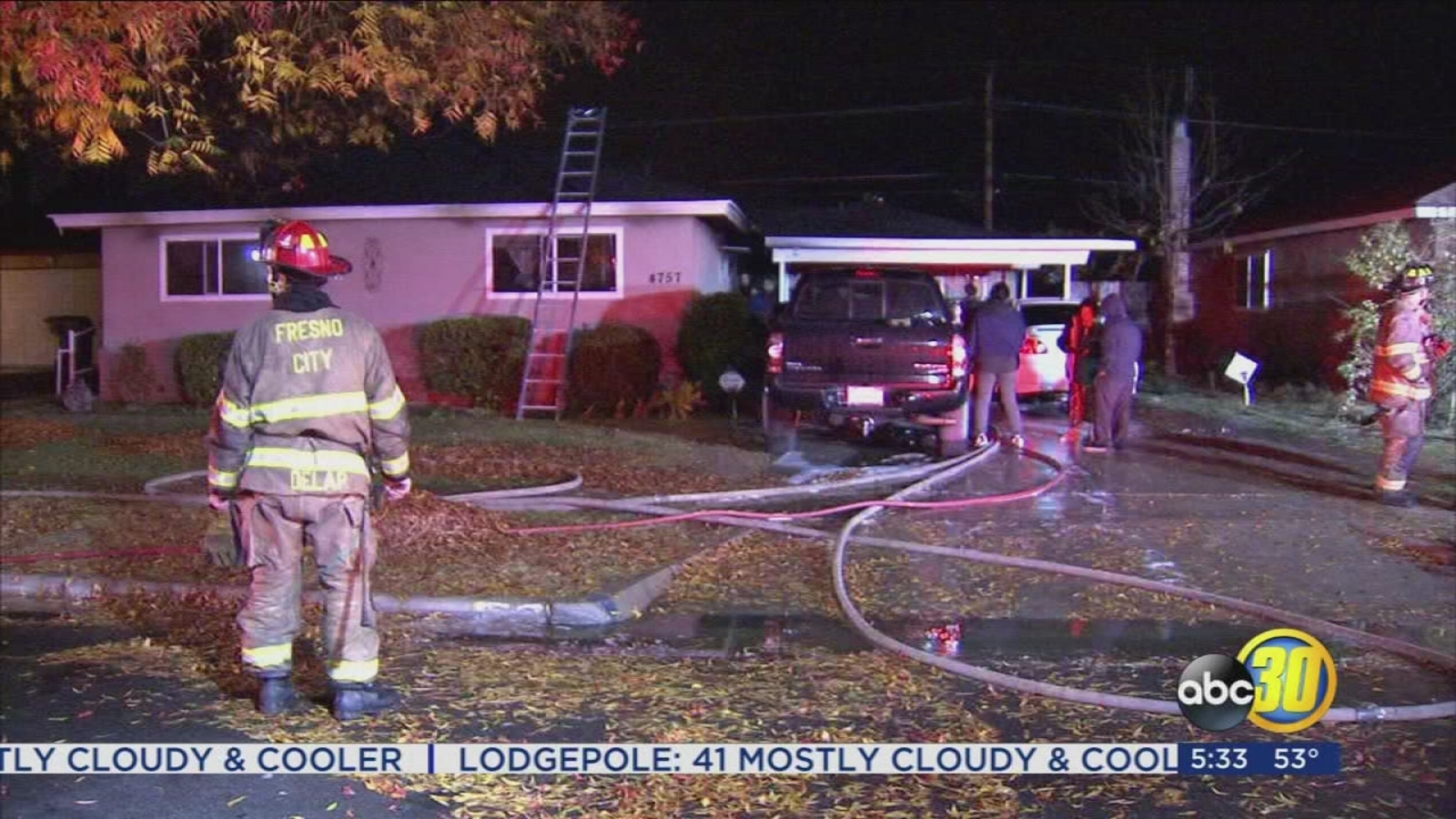 Wind may be a factor in fire that displaced Northeast Fresno family - ABC30 Fresno