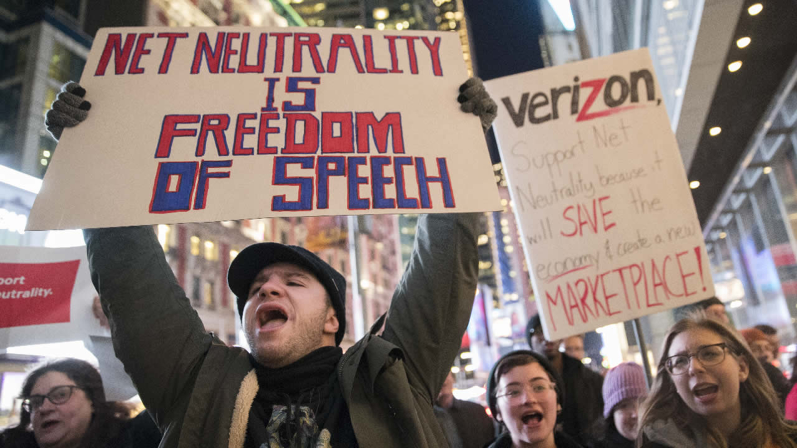 FCC votes along party lines to end 'net neutrality' - ABC7 San Francisco