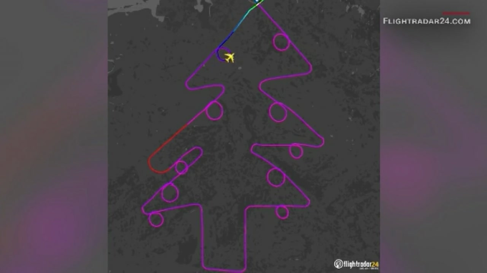Airliner creates Christmas tree flight path - ABC13 Houston