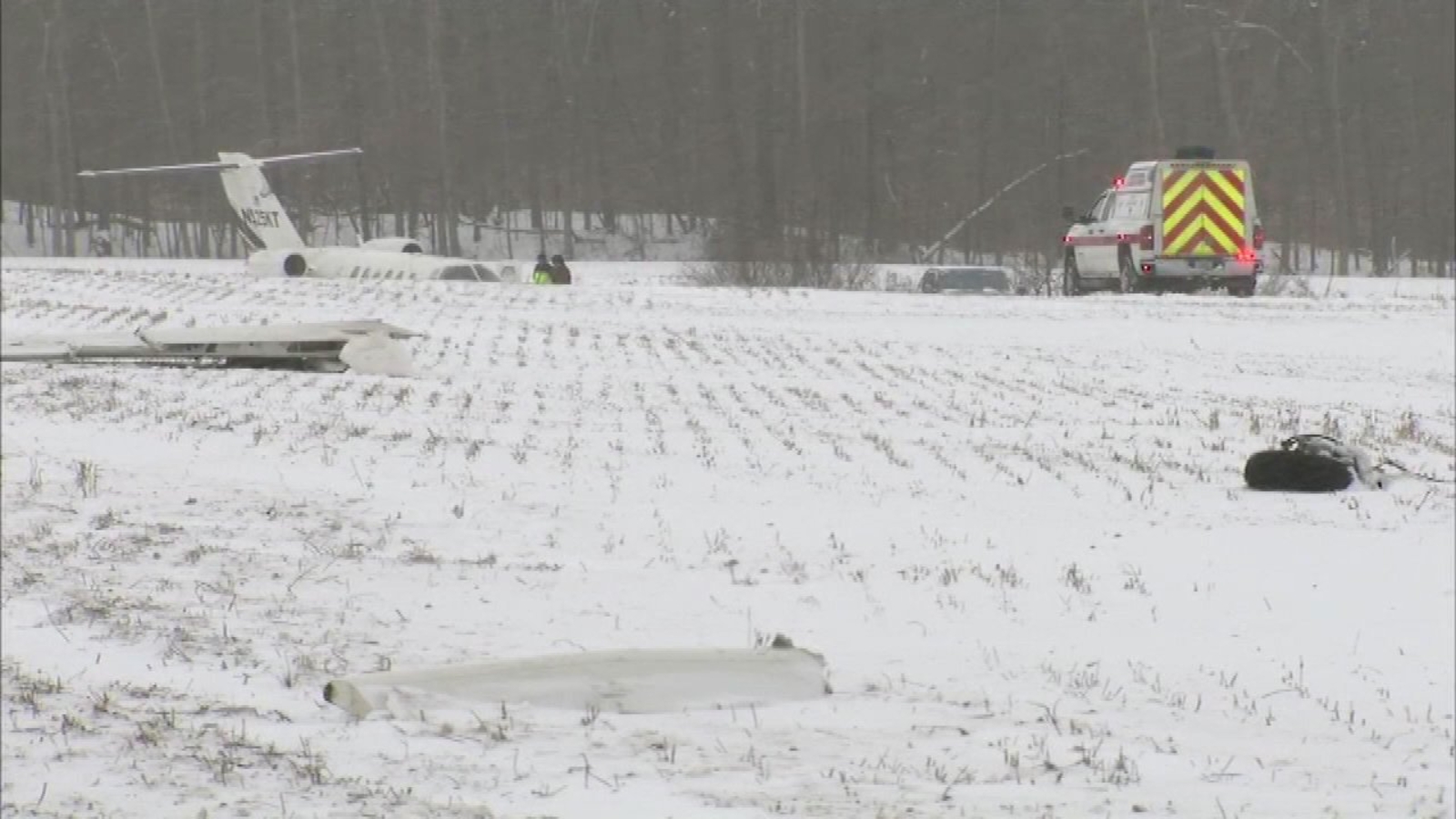 Plane slides off runway, skids across highway in Michigan City - ABC7 ...