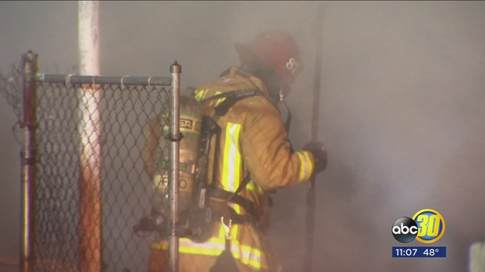 Family left homeless after fire destroys mobile home in Fresno County - ABC30 Fresno