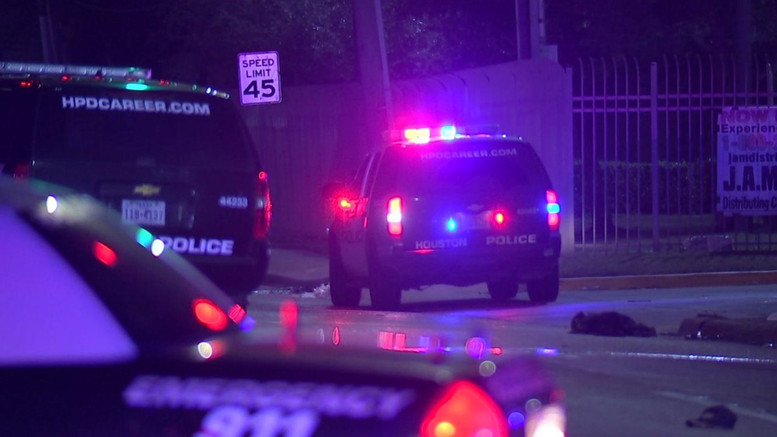 Pedestrian hit by HPD patrol car in southeast Houston - ABC13 Houston