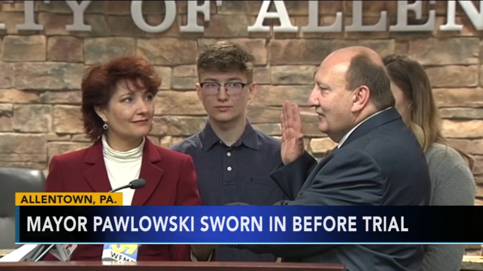 Allentown mayor sworn in for 4th term as trial looms - 6abc Philadelphia