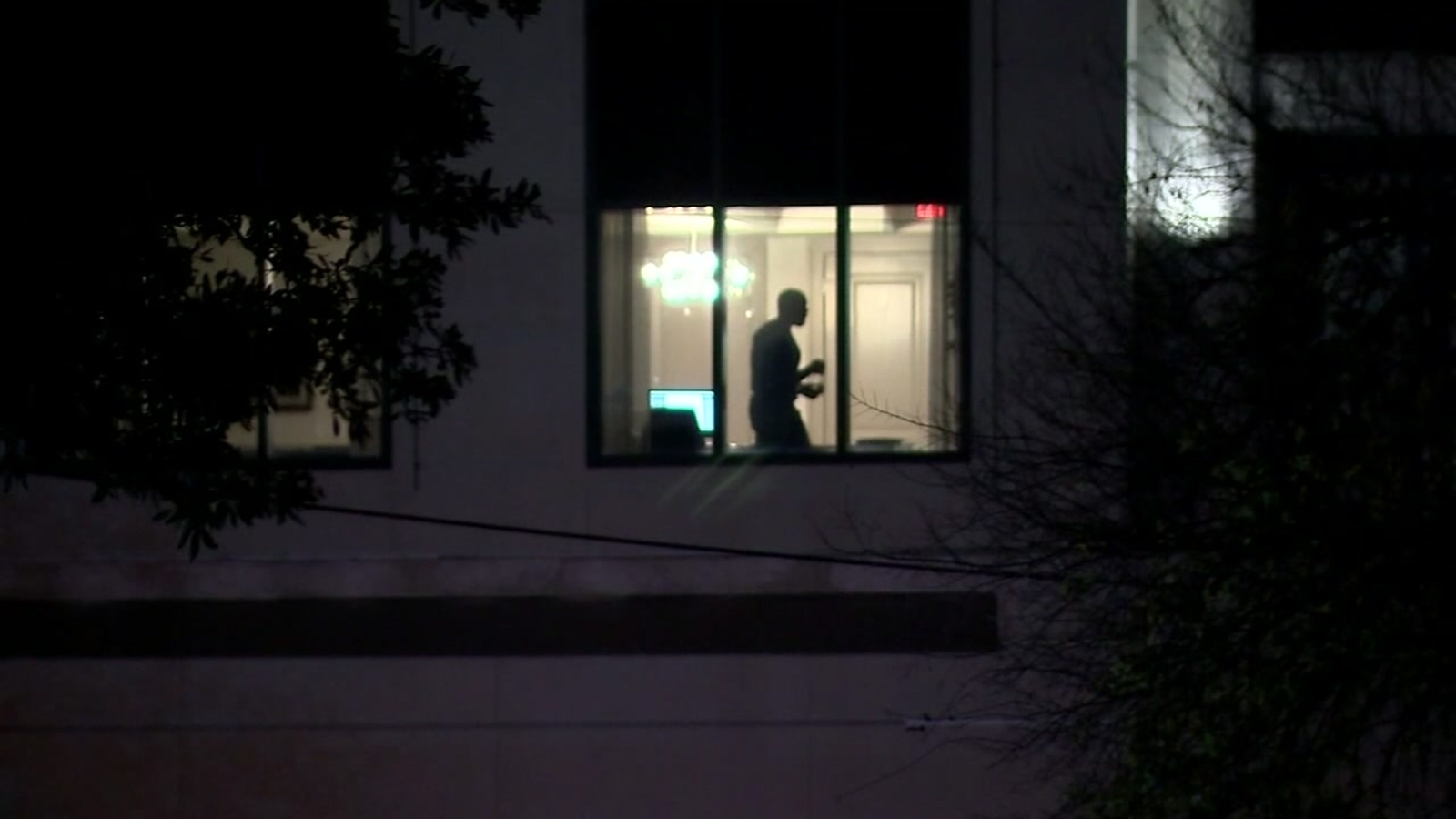 Real-life nightmare: Houston man wakes to find robber with gun in his ...