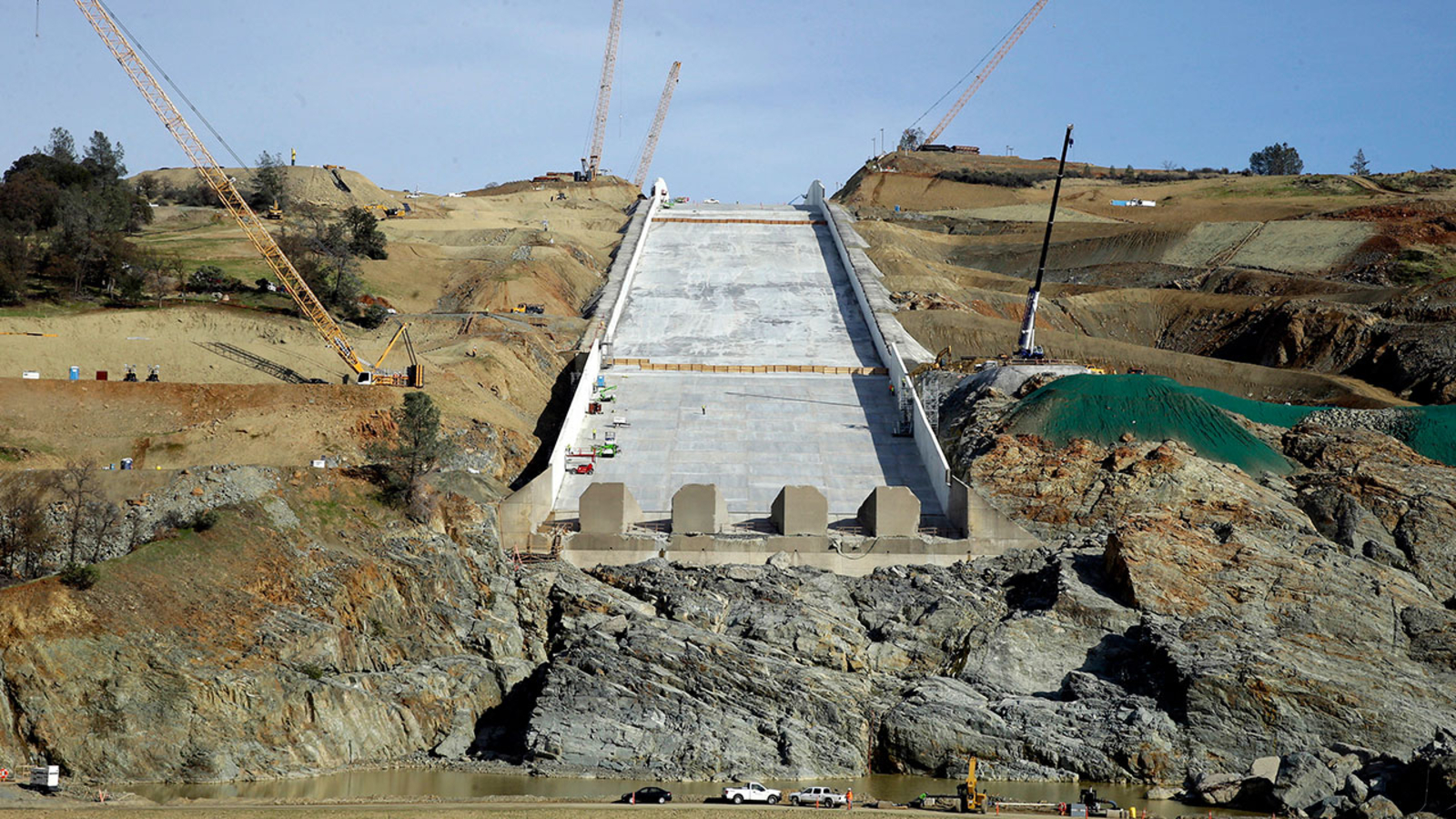 Cost of crisis at tallest US dam reaches $870M in California - ABC30 Fresno