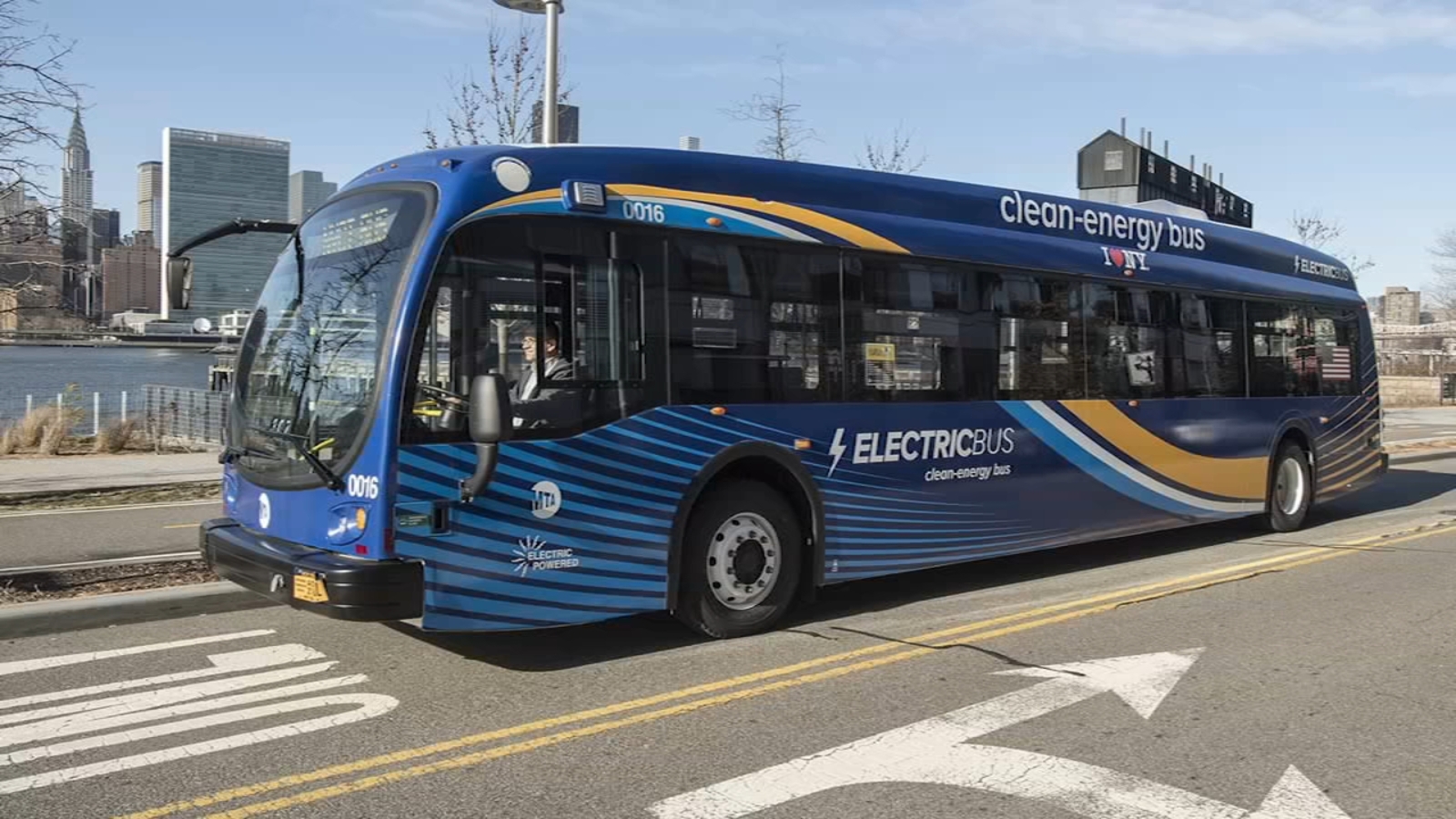 MTA begins electric bus pilot program in New York City - ABC7 New York
