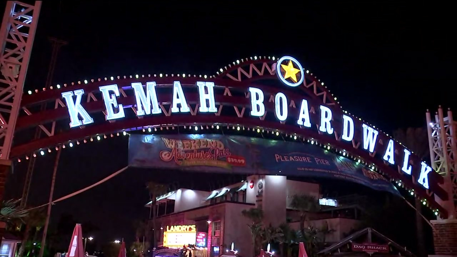 Firefighters evacuate Kemah Boardwalk after power lines fall into Clear ...
