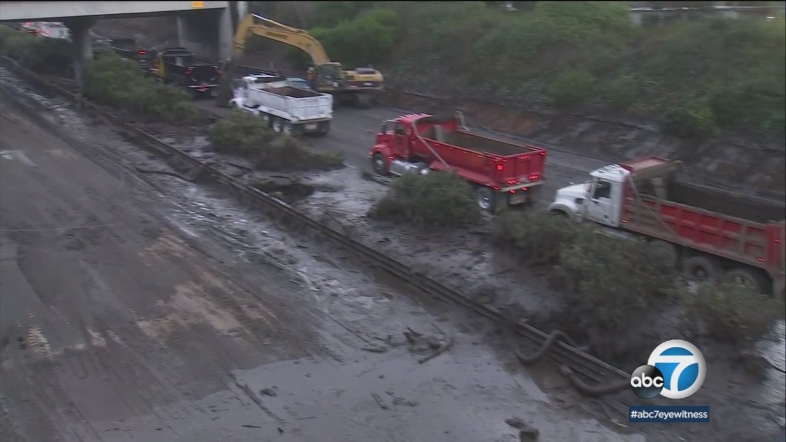 Amtrak accommodates Santa Barbara travelers amid mudslide cleanup ...