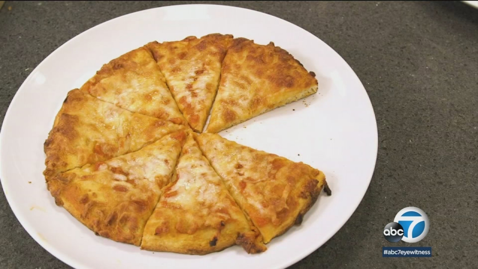 Consumer Reports finds best-tasting frozen pizzas - ABC7 Los Angeles Consumer Reports finds best-tasting frozen pizzas - ABC7 Los Angeles