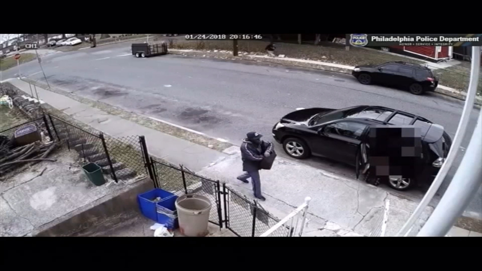 Fake postal worker among 4 suspects in robbery - ABC13 Houston