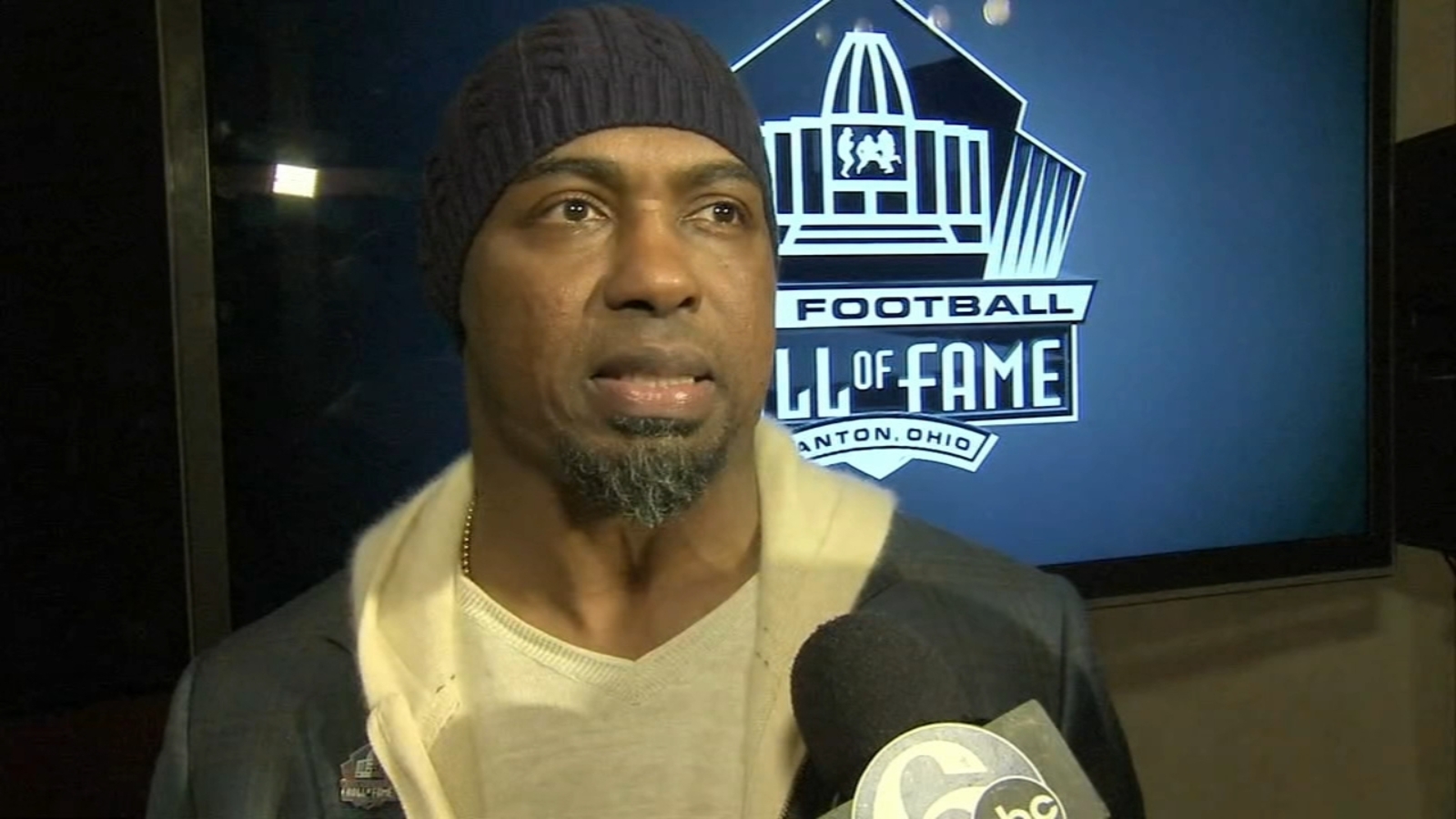 Jamie Apody goes one on one with Brian Dawkins - 6abc Philadelphia