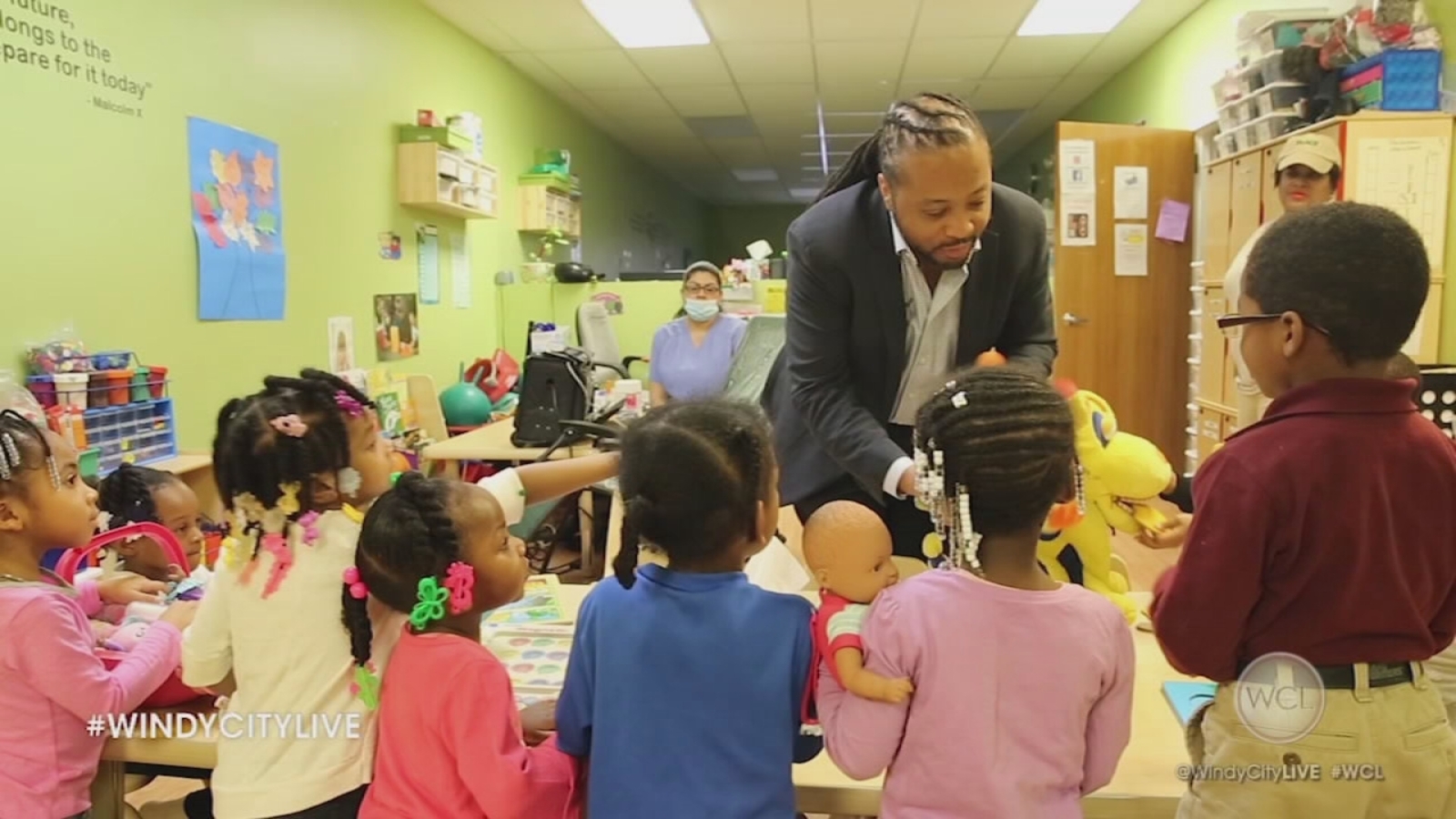 4 Star Chicagoan: Dr. Ogbonna Bowden - ABC7 Chicago