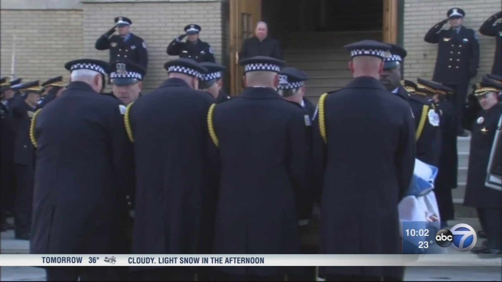 Visitation for Chicago Police Commander Paul Bauer Friday - ABC7 Chicago