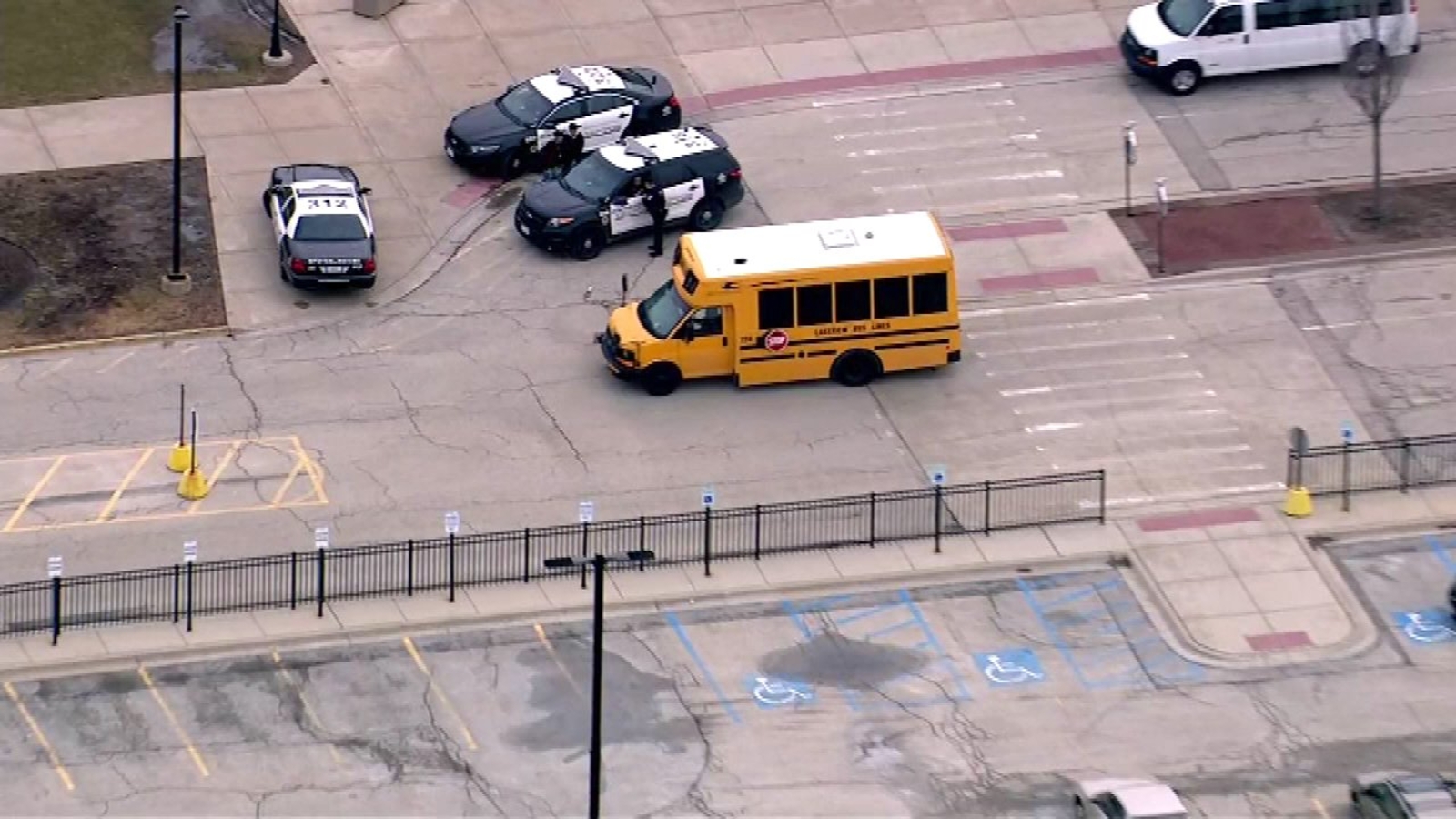 Niles North HS evacuated after threat - ABC7 Chicago