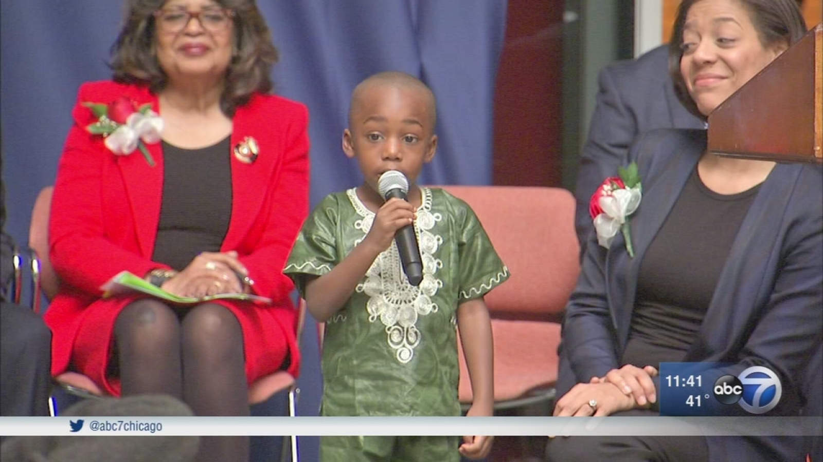 5-year-old boy reads 100 books in one day - ABC7 Chicago