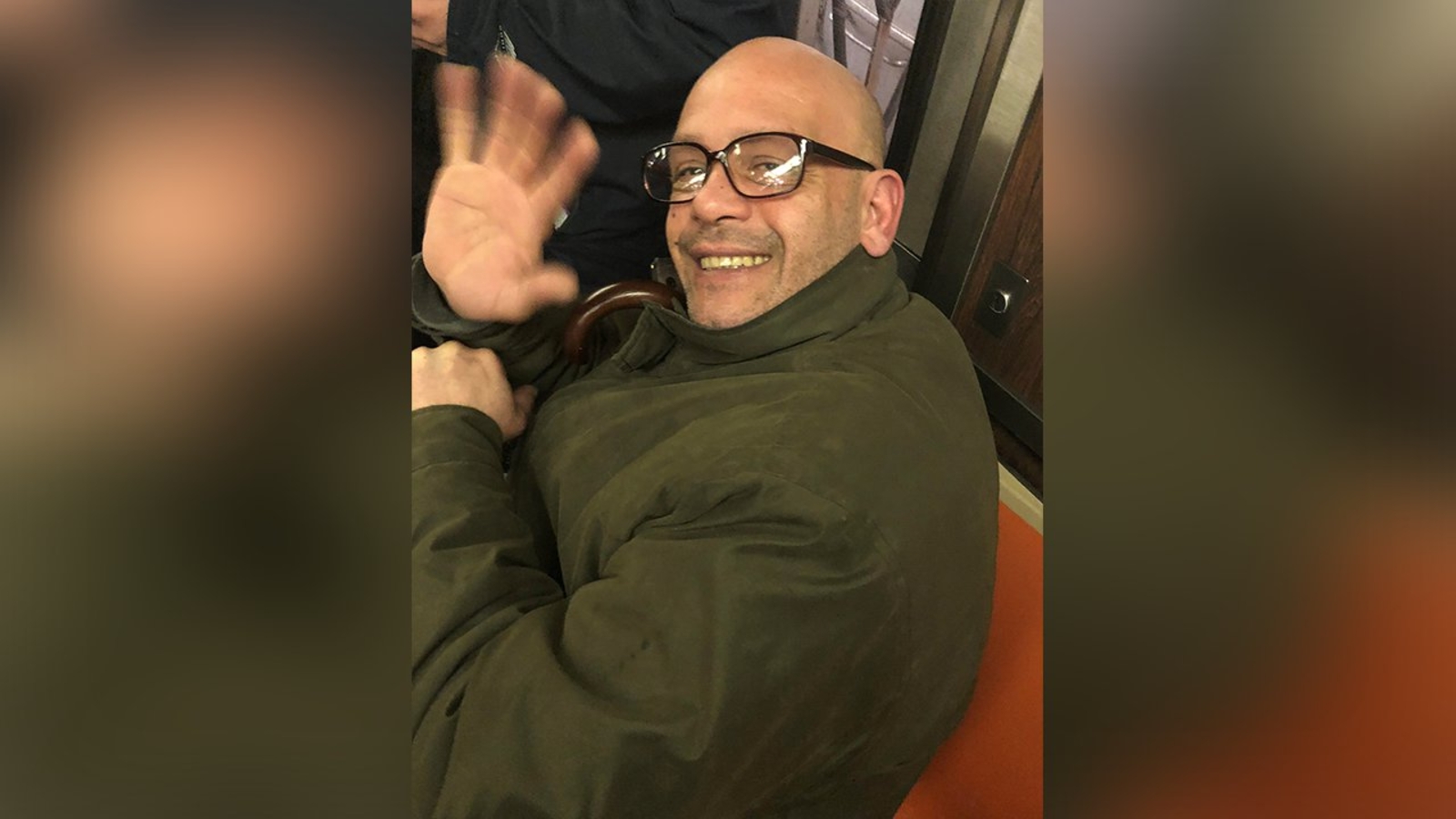 Smiling, waving man accused of exposing himself on subway in New York ...