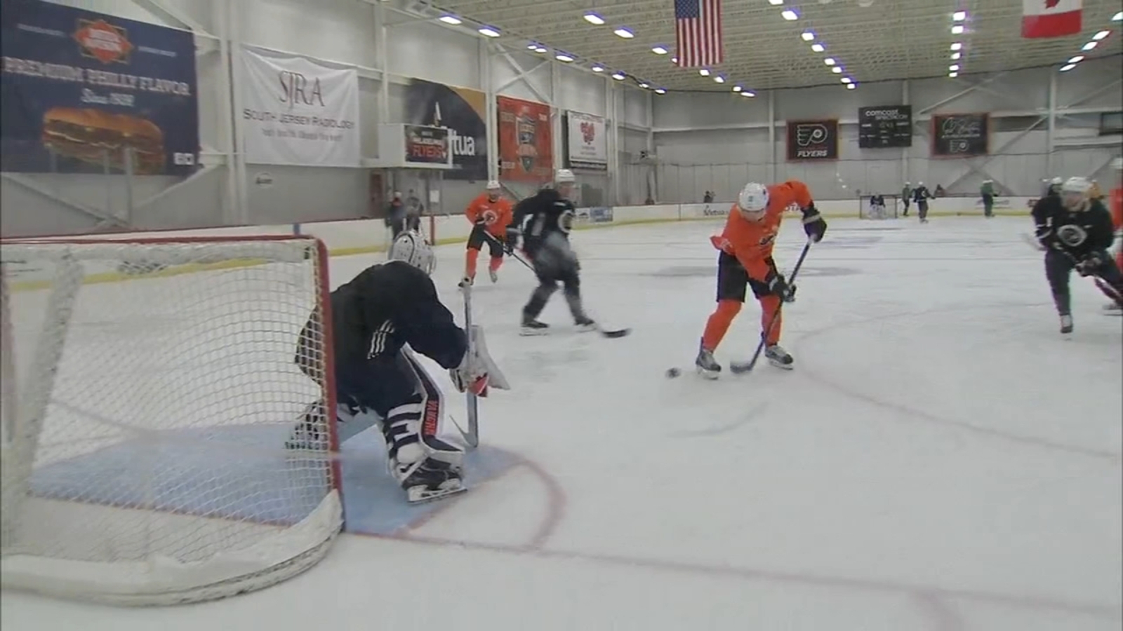 Sports Flash: Flyers resurgence into playoff contention - 6abc Philadelphia