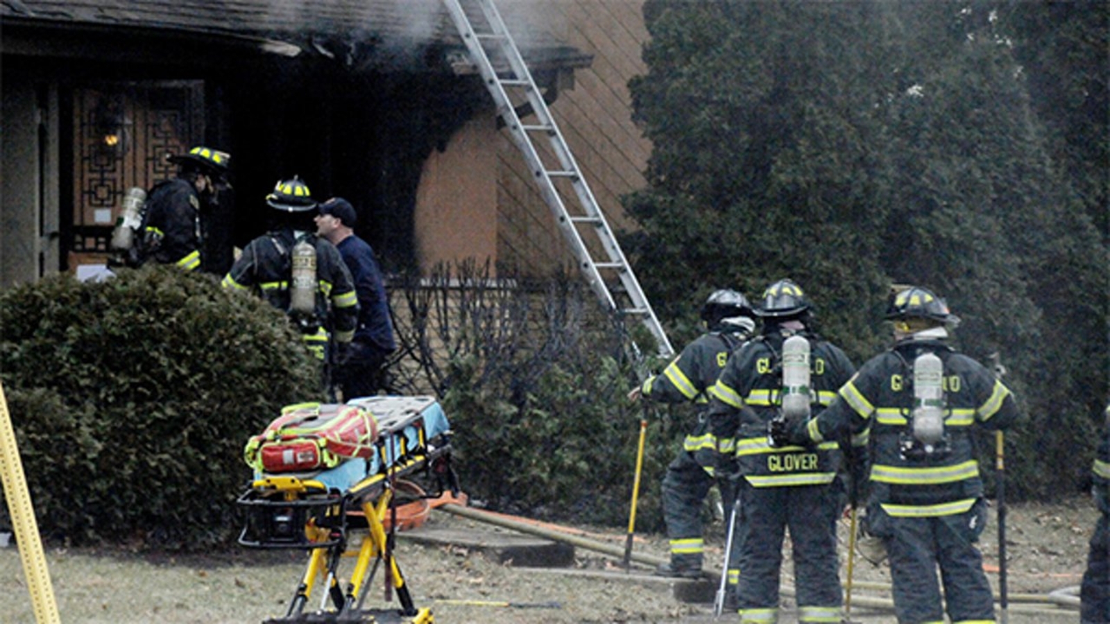 Person found dead in Flossmoor fire - ABC7 Chicago