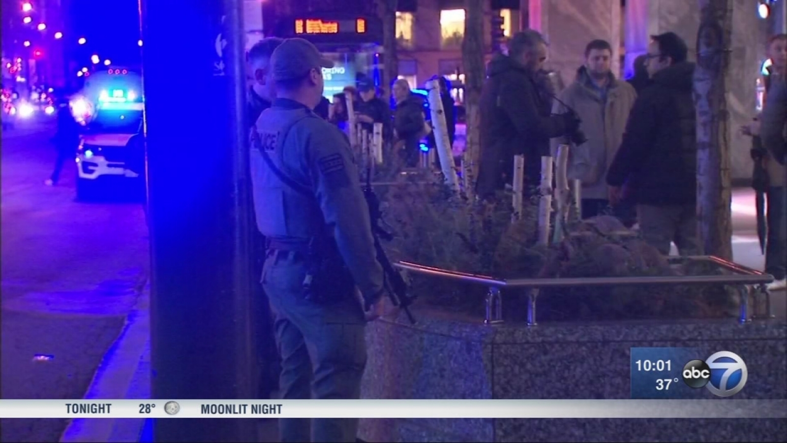 Police searching for person who fired shots in Water Tower Place - ABC7 ...