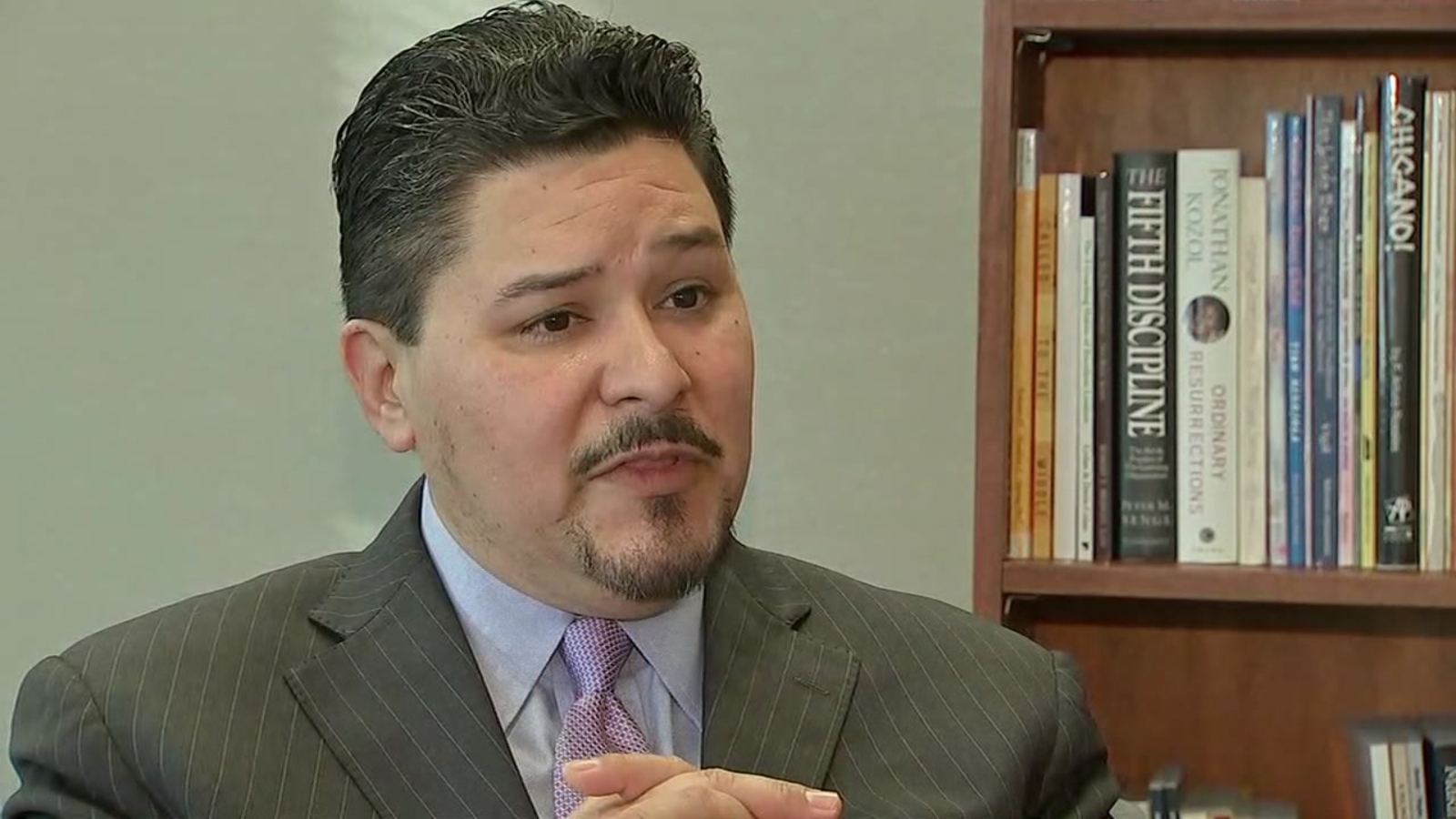 HISD chief says budget not reason for leaving to NYC - ABC13 Houston