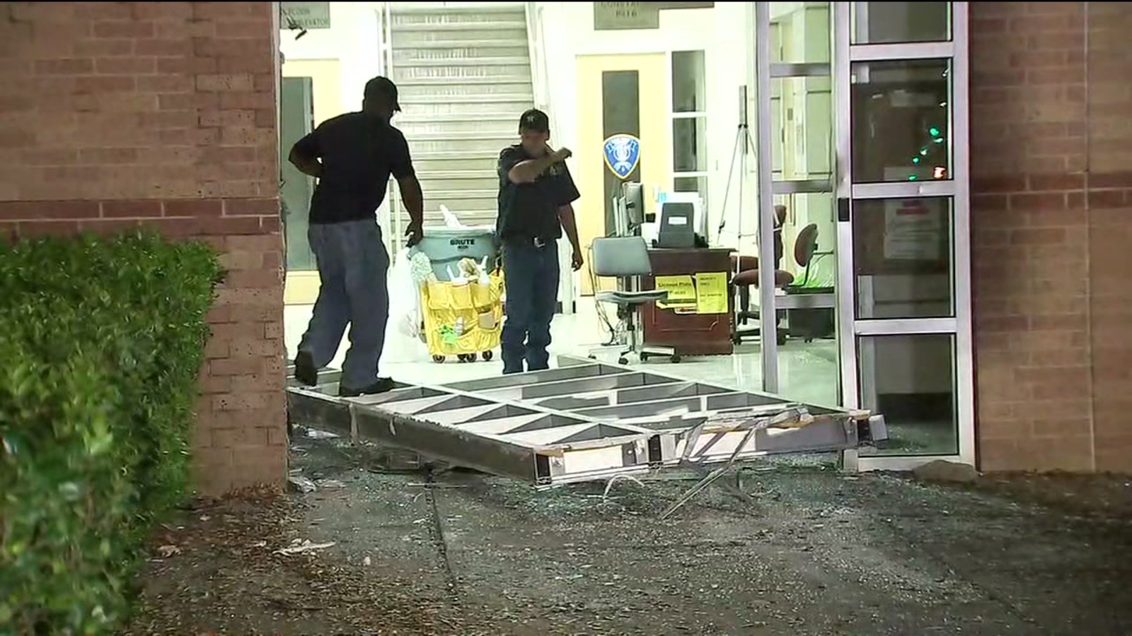 Thieves steal ATM from Harris County Courthouse Annex - ABC13 Houston