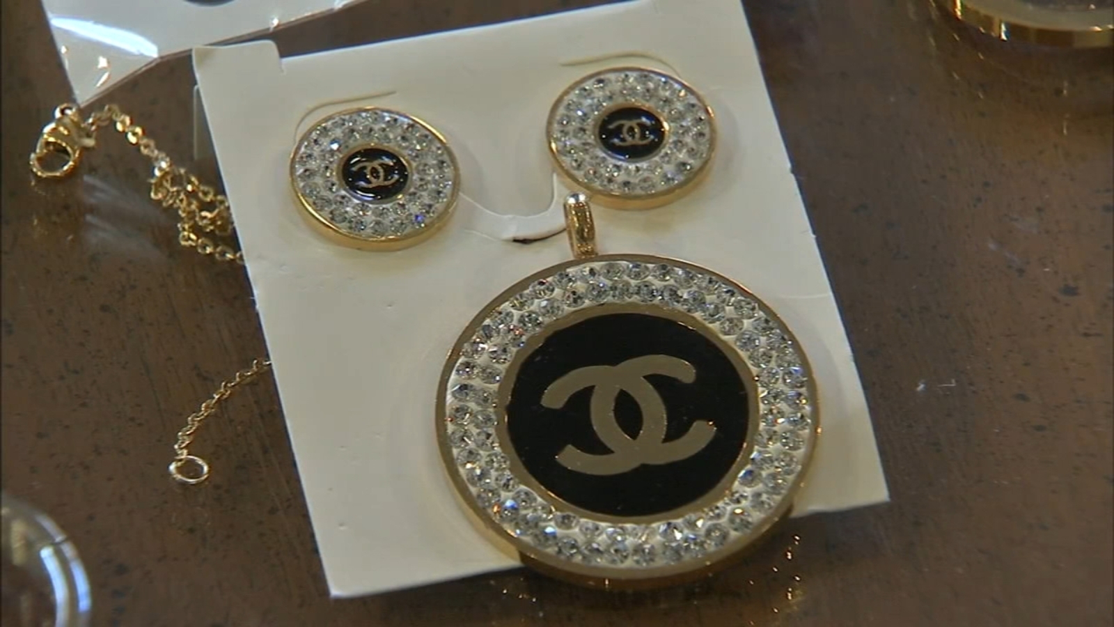 Large counterfeit jewelry shipment seized in Philadelphia - 6abc ...