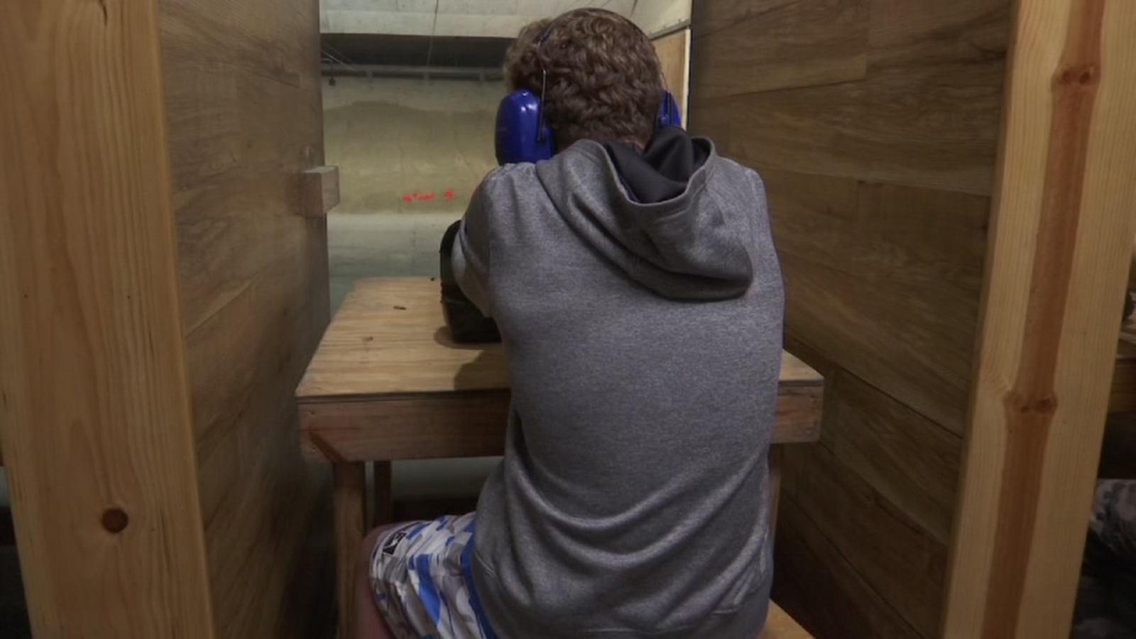 Gun-toting kids? Gun range offering training lessons to children in ...