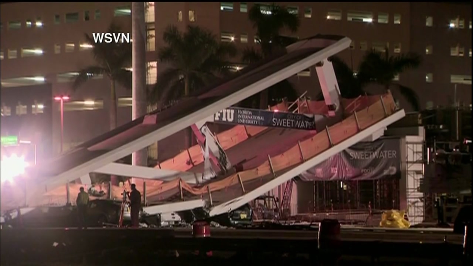 Official: 6 dead, 9 taken to hospital after pedestrian bridge collapsed ...