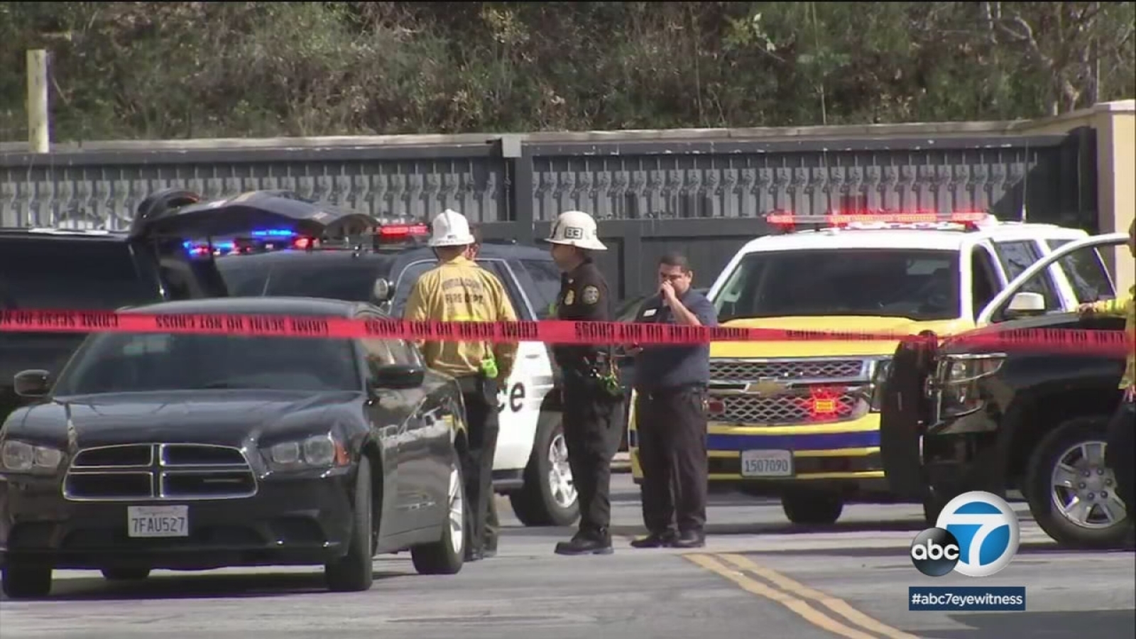 1 dead, 1 hurt in shooting at The Oaks Mall in Thousand Oaks - ABC7 Los ...
