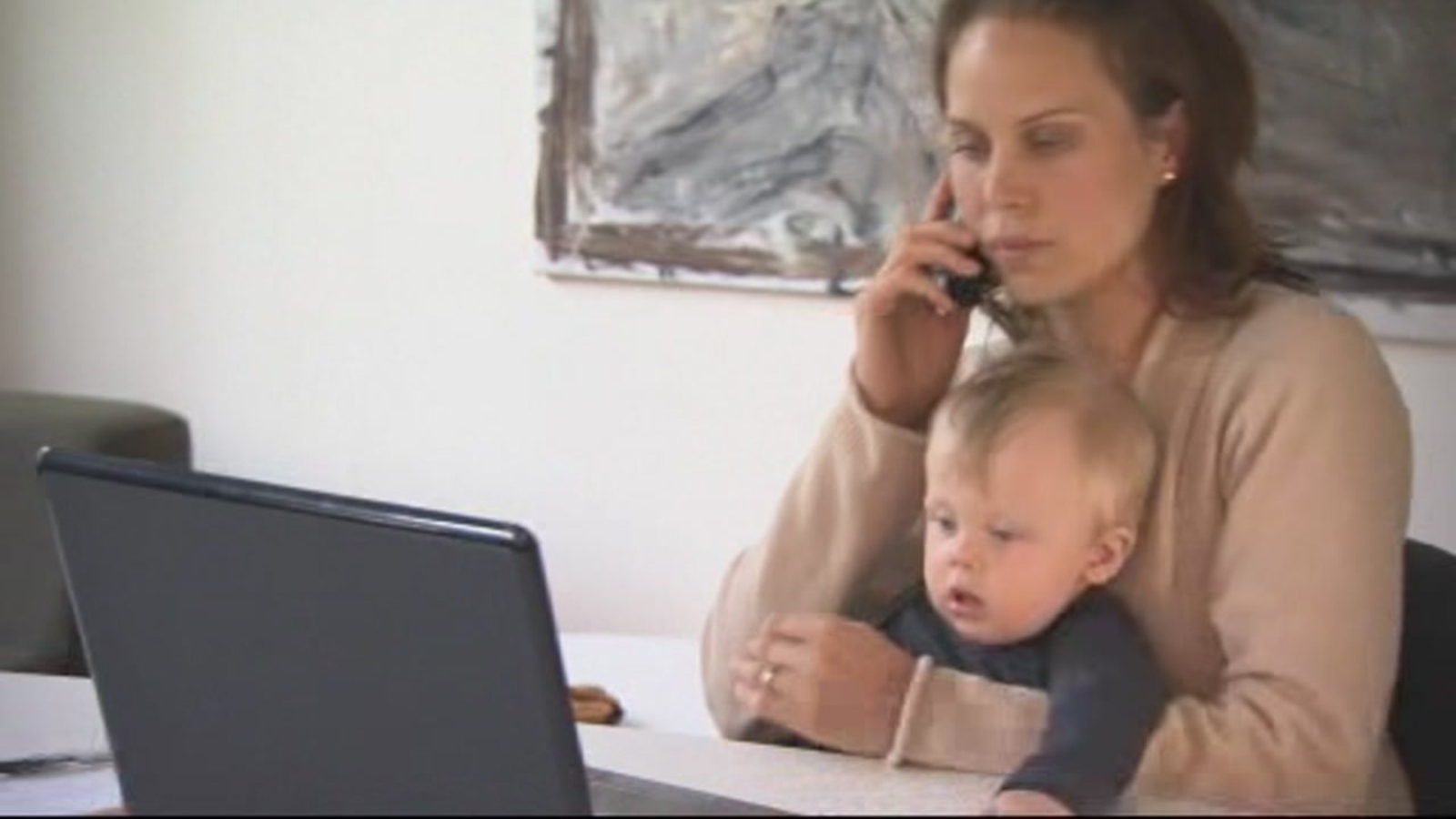 Study shows moms work the equivalent of 2.5 full time jobs - ABC7 New York