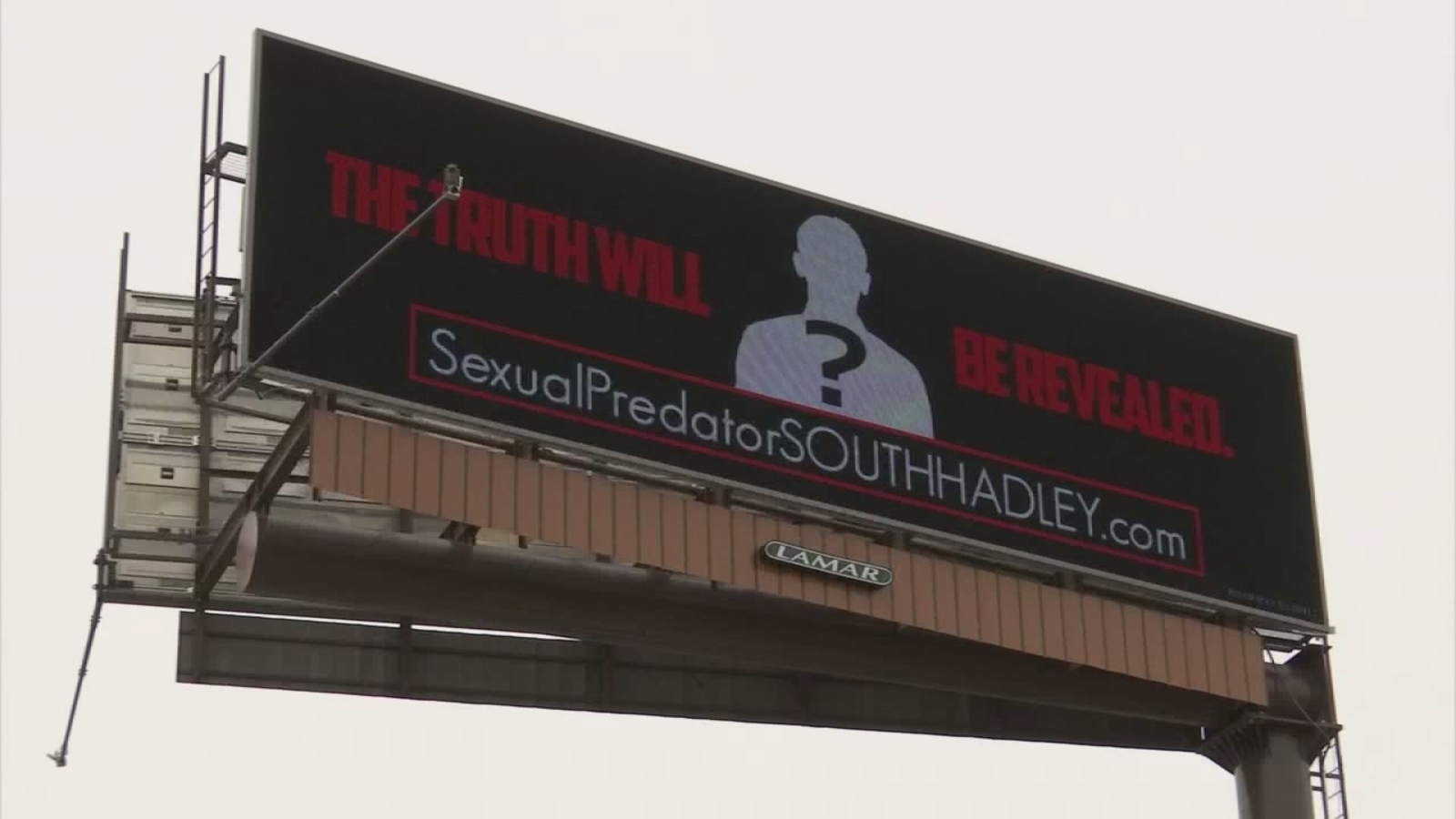 Inspired by 'Three Billboards,' woman buys billboard against alleged ...