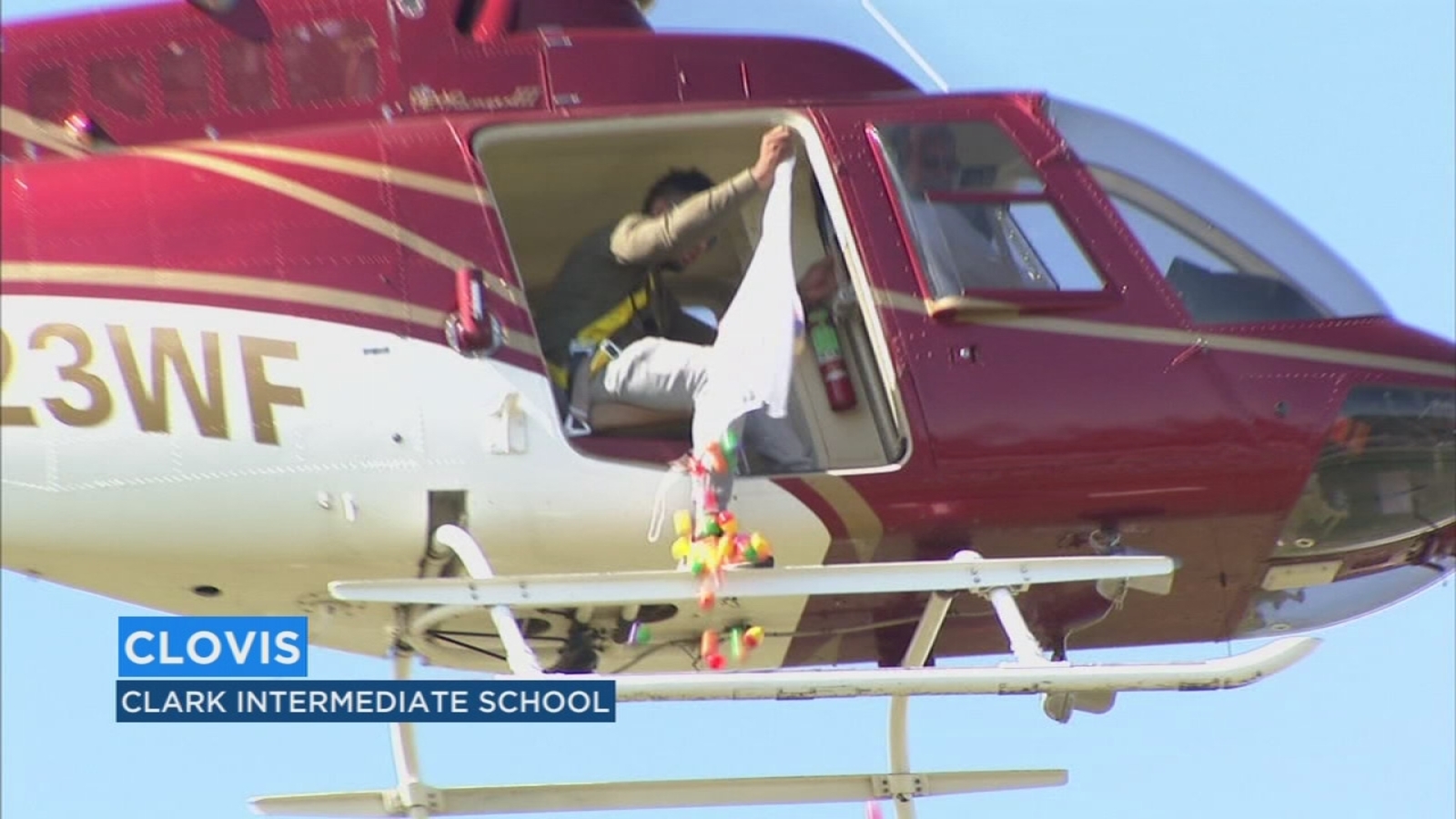 Helicopter Drops 10 000 Easter Eggs For Kids In Clovis Abc30 Fresno