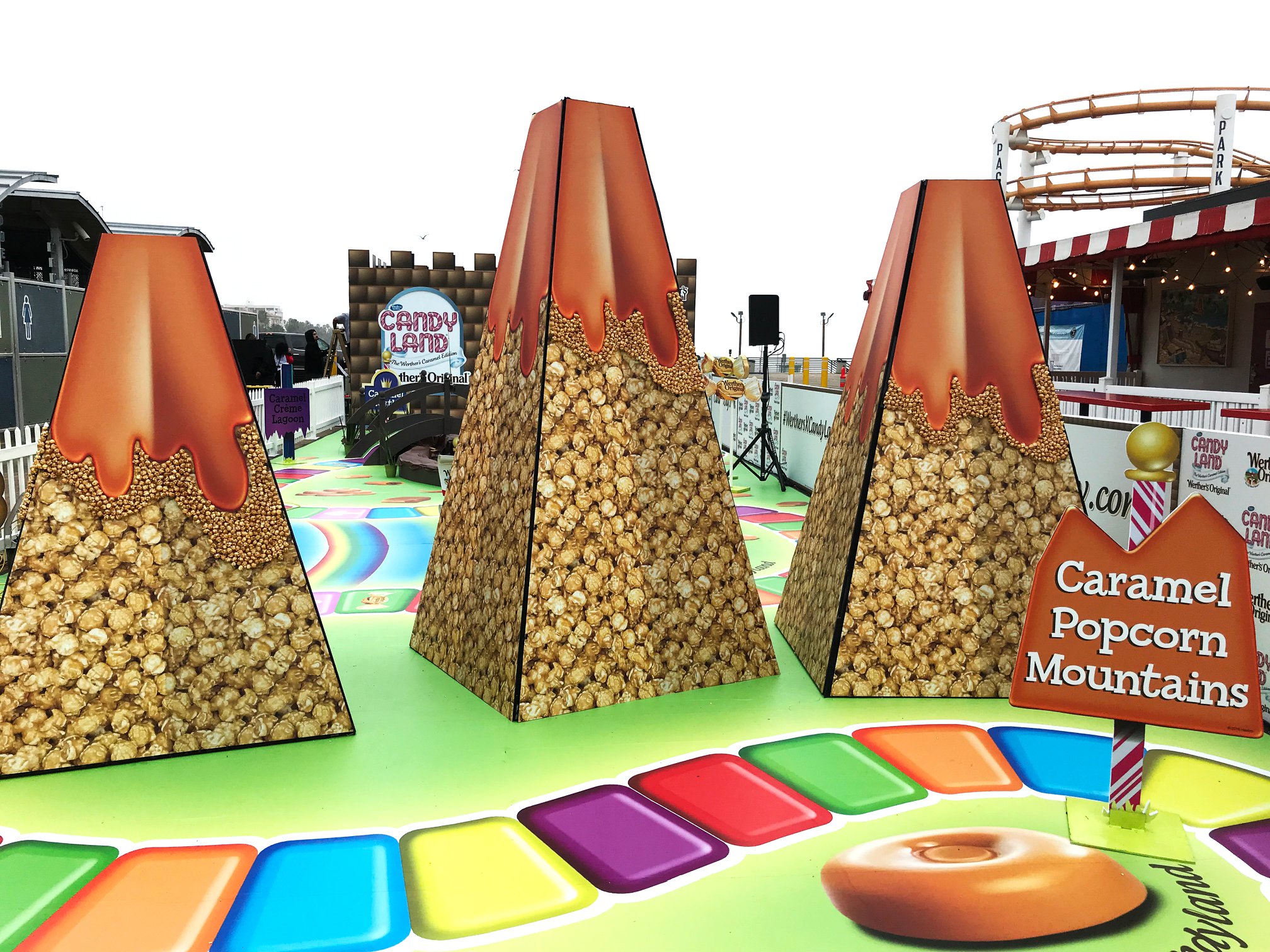 Life-sized Candy Land pops up on the Santa Monica Pier - ABC7 Los Angeles