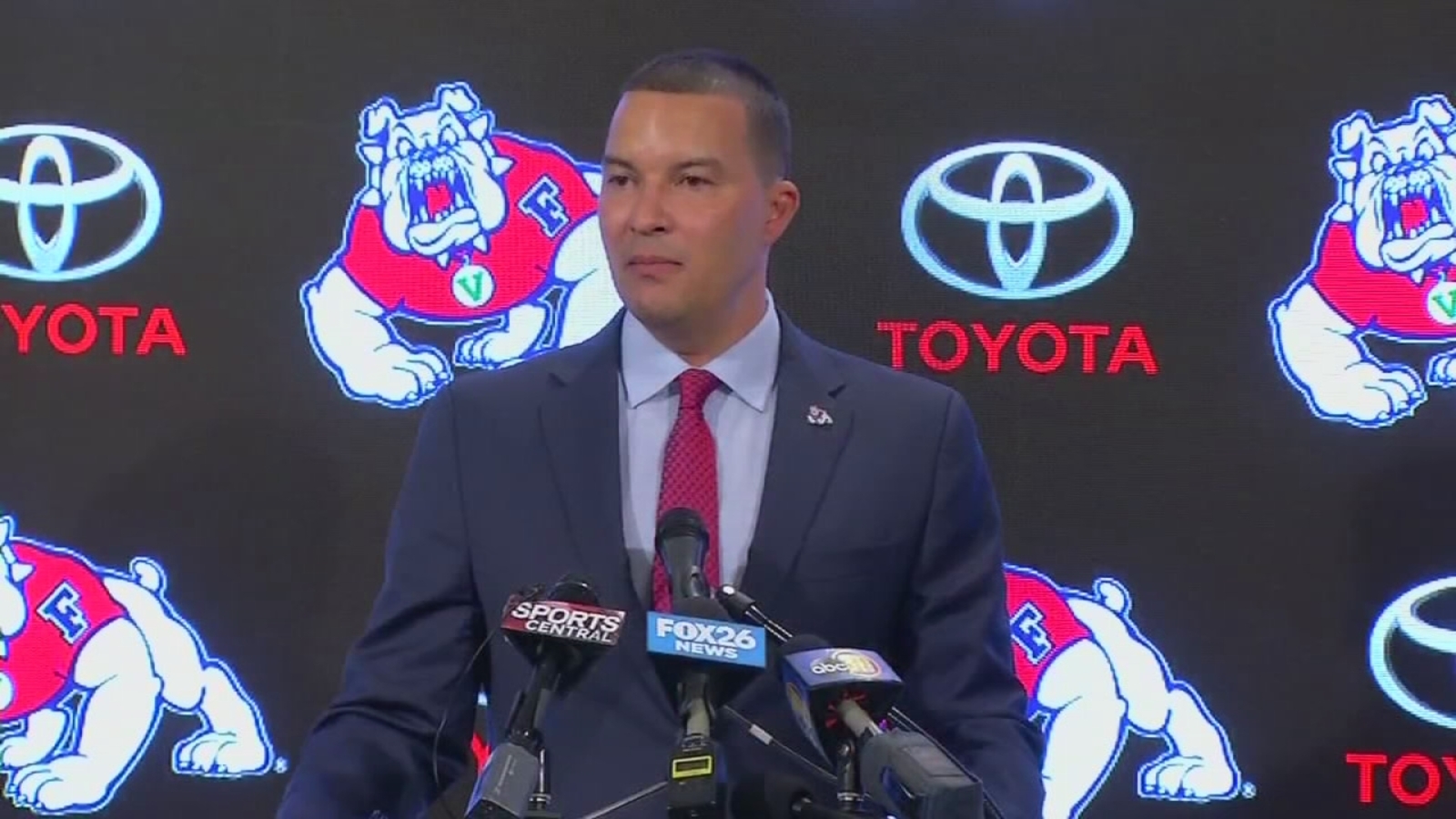 Justin Hutson named Bulldogs Basketball Head Coach - ABC30 Fresno