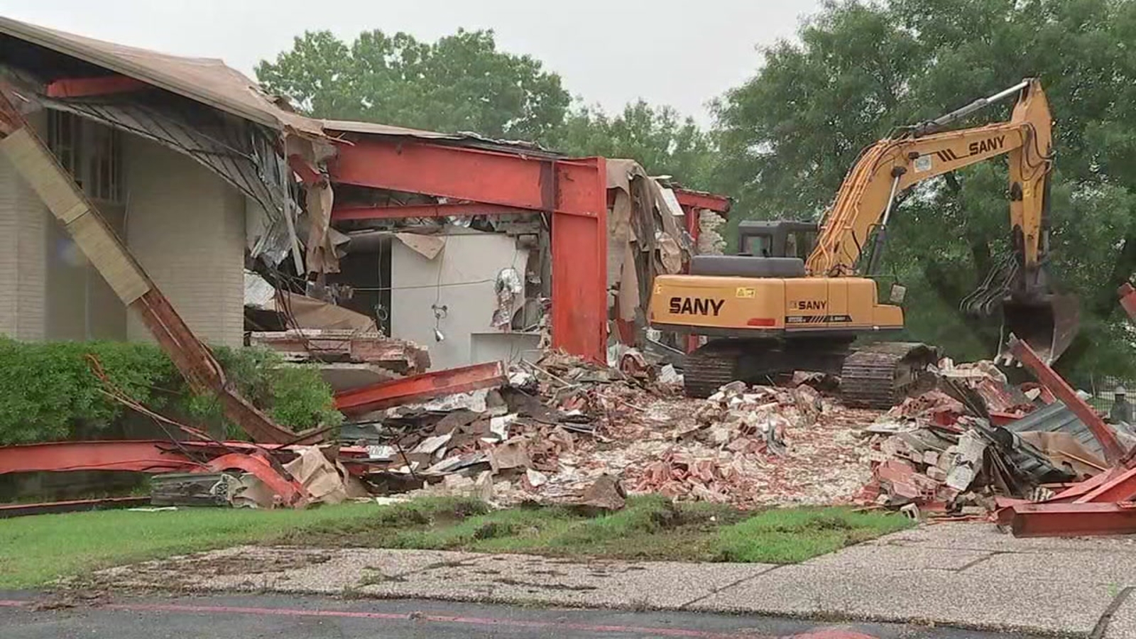 Flood-damaged Orthodox Jewish sanctuary in Houston being demolished ...