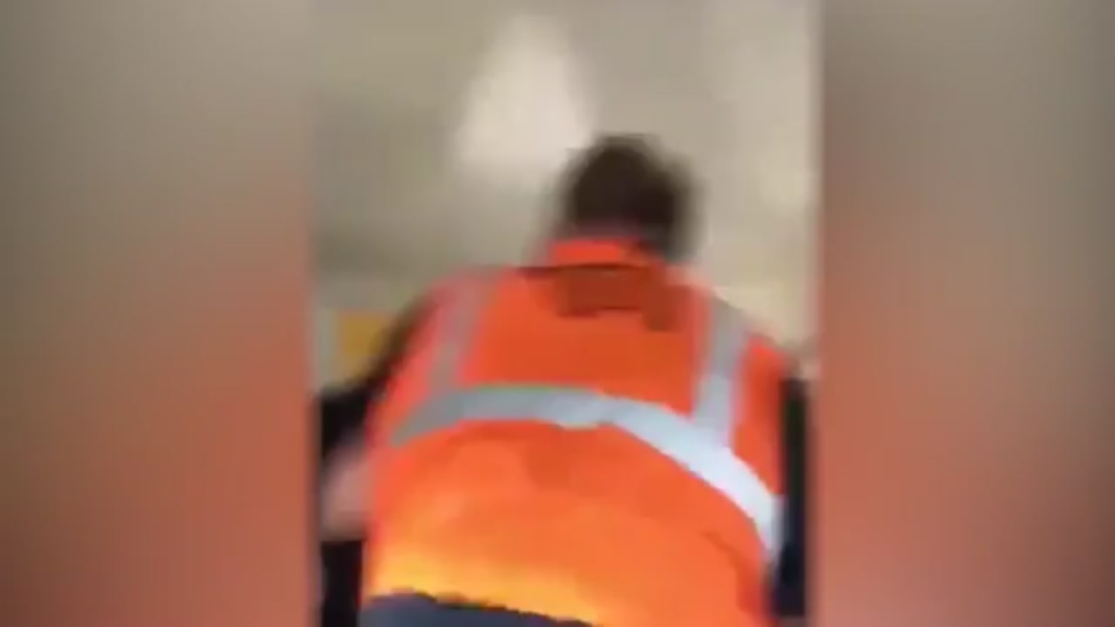 Bus aide fight with student caught on camera - ABC13 Houston