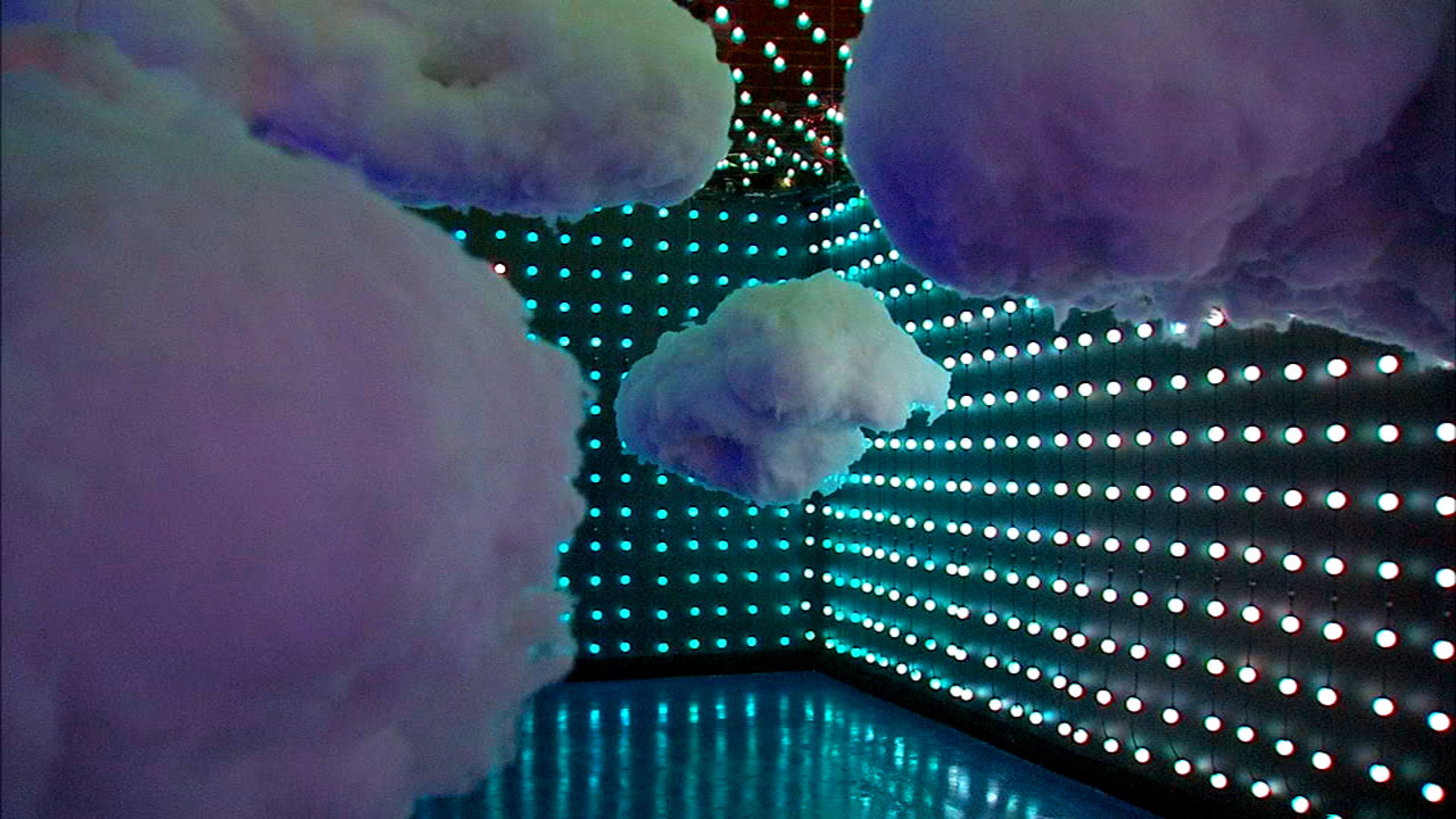 Brooklyn's Dream Machine lets visitors 'sleepwalk' through infinity ...