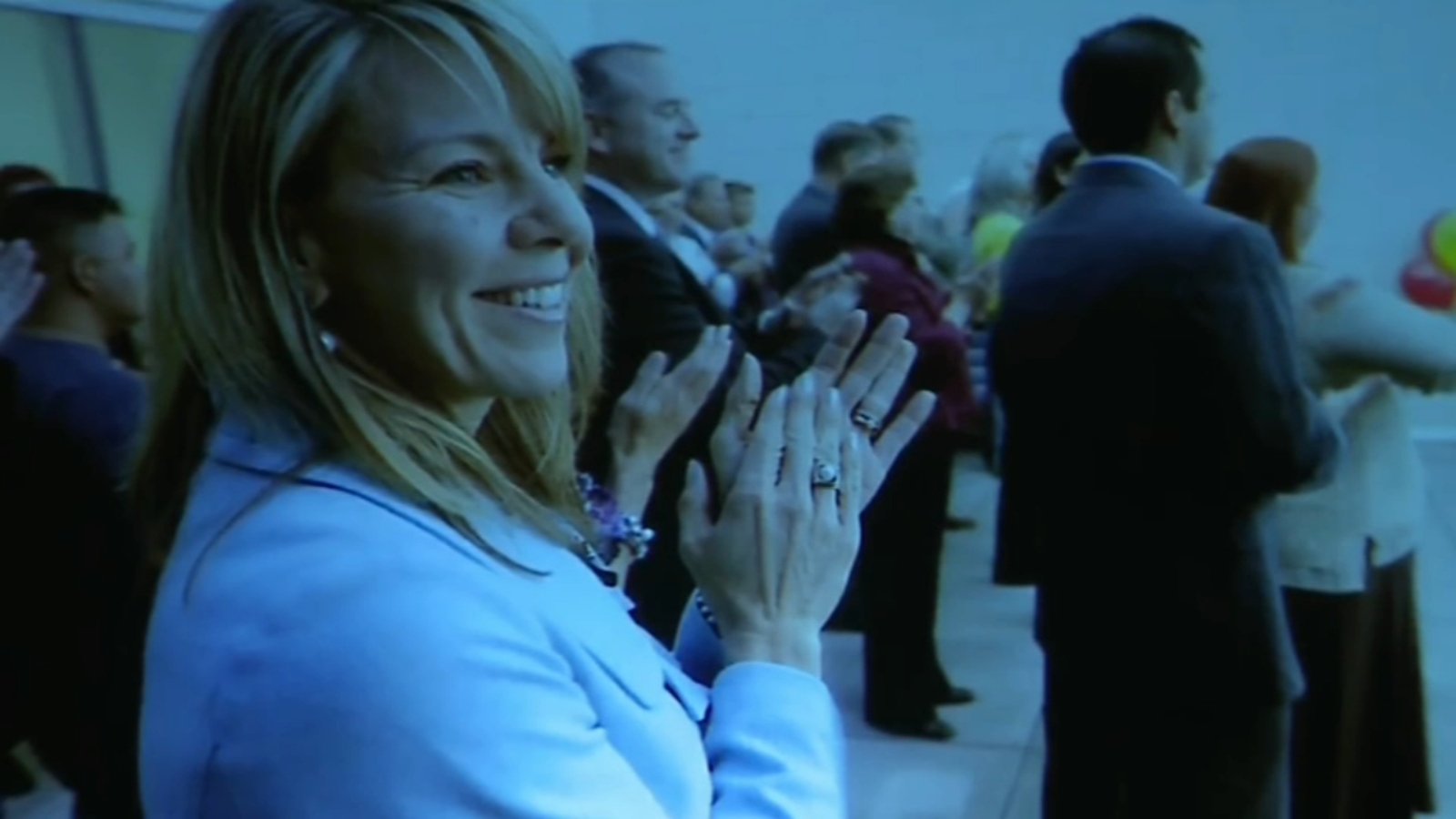 Memorial service held for Jennifer Riordan, woman killed in Southwest ...