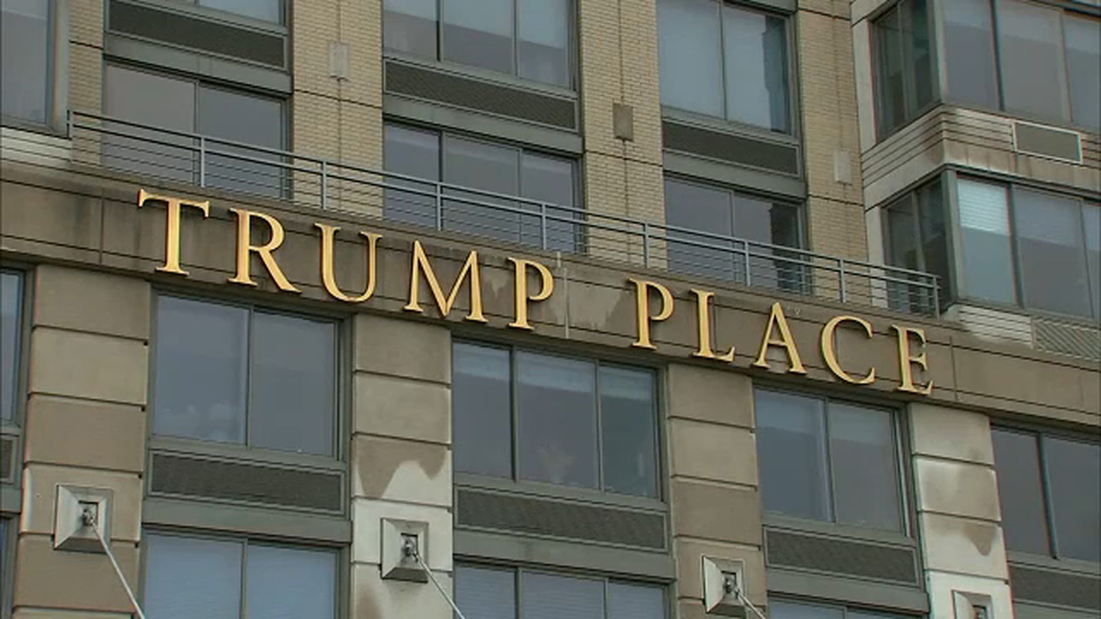Residents of Trump Place on Manhattan's Upper West Side head to court ...
